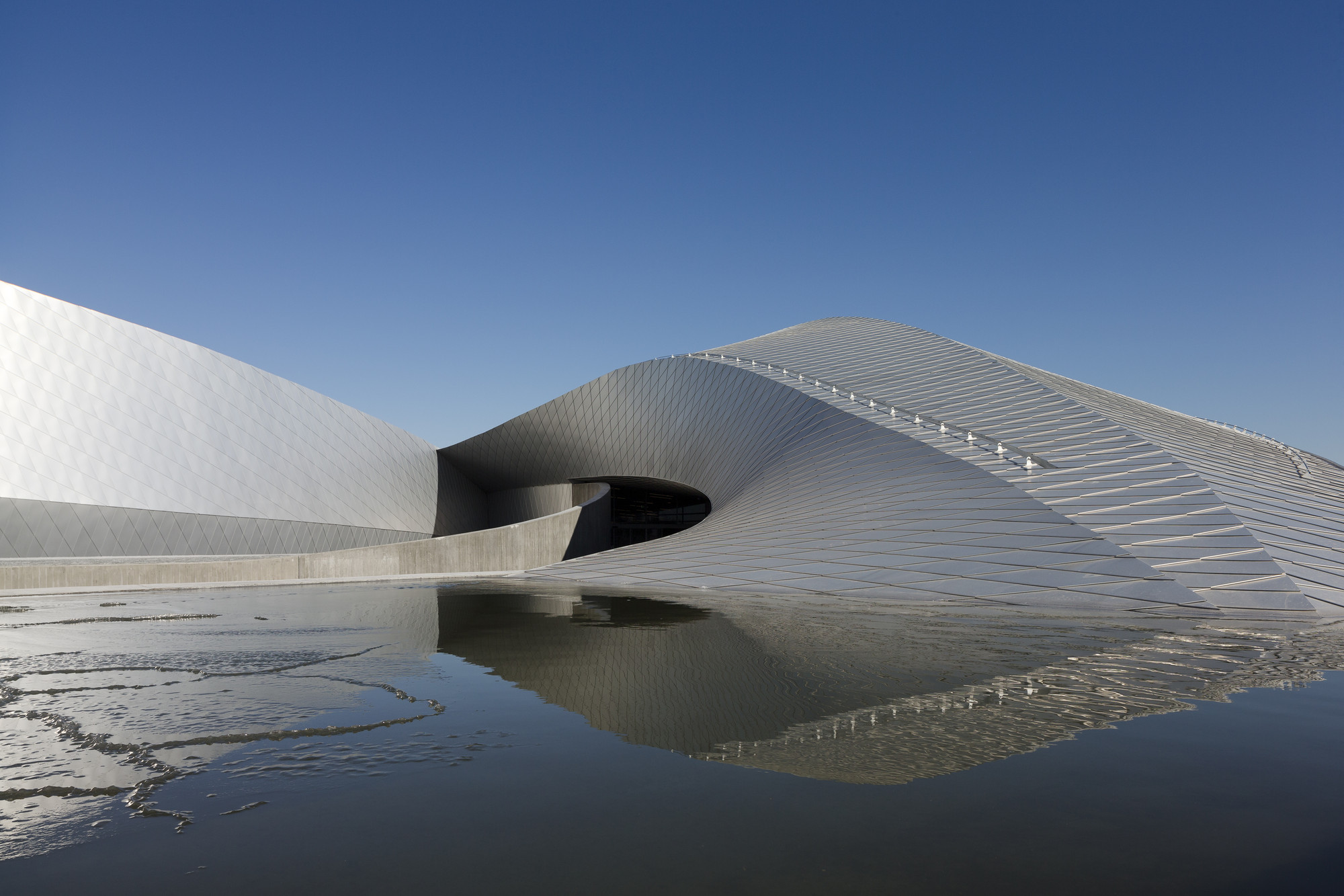 Gallery of The Blue Planet / 3XN - 6