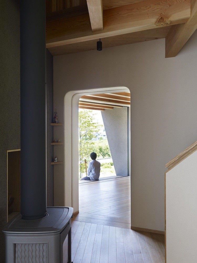 Gallery of Yatsugatake Villa / MDS - 13