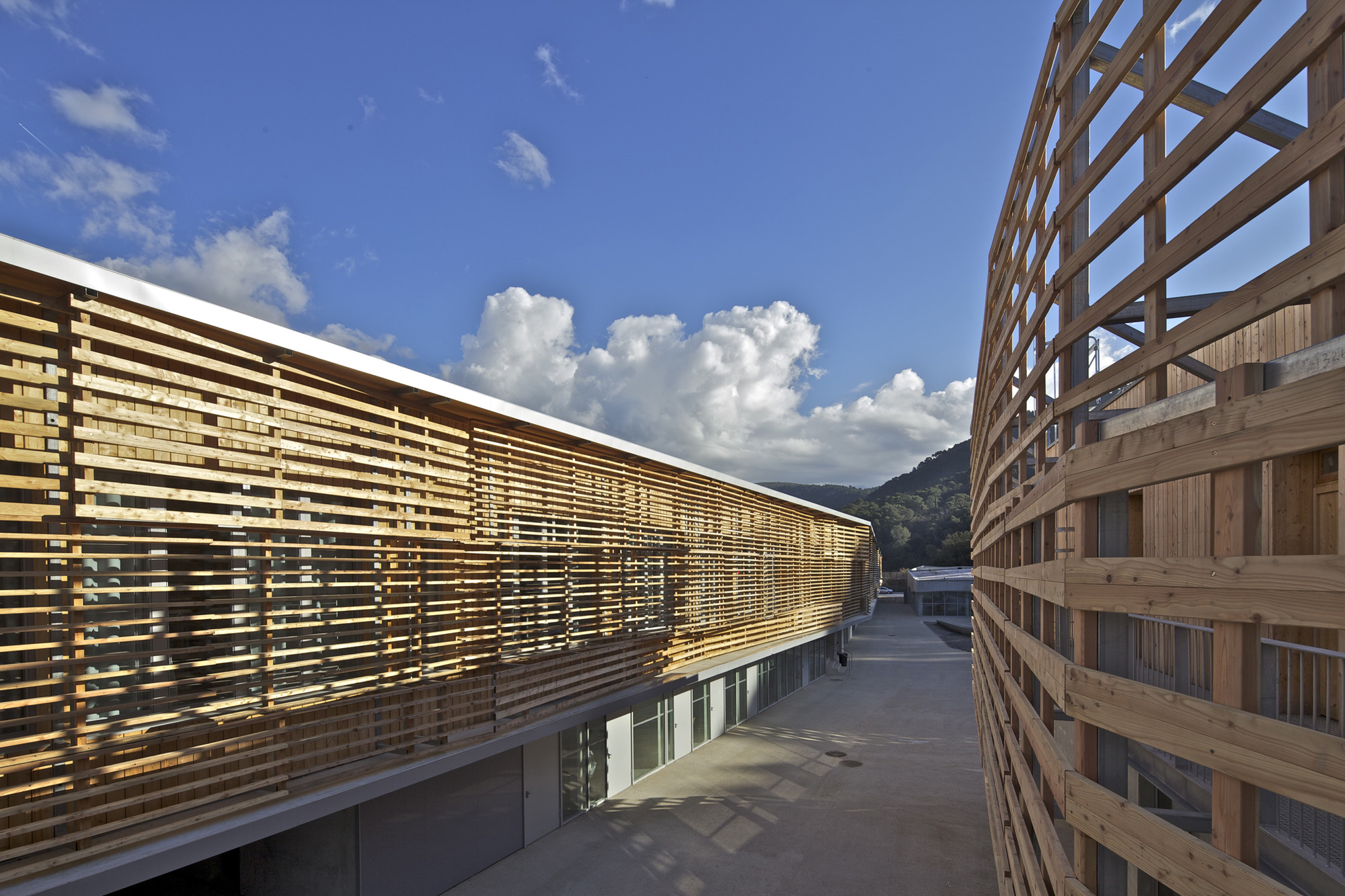 Galería de Liceo Regional René Goscinny / José Morales & Rémy Marciano - 18