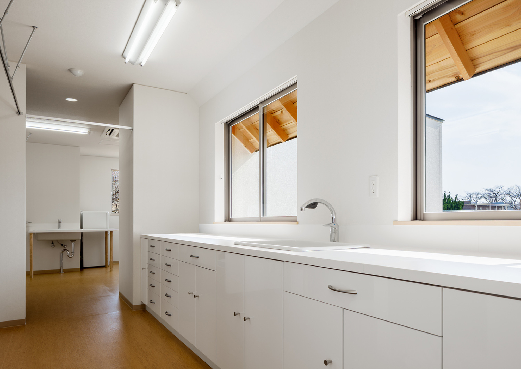 Gallery of Y-Clinic / ARCO Architects - 23