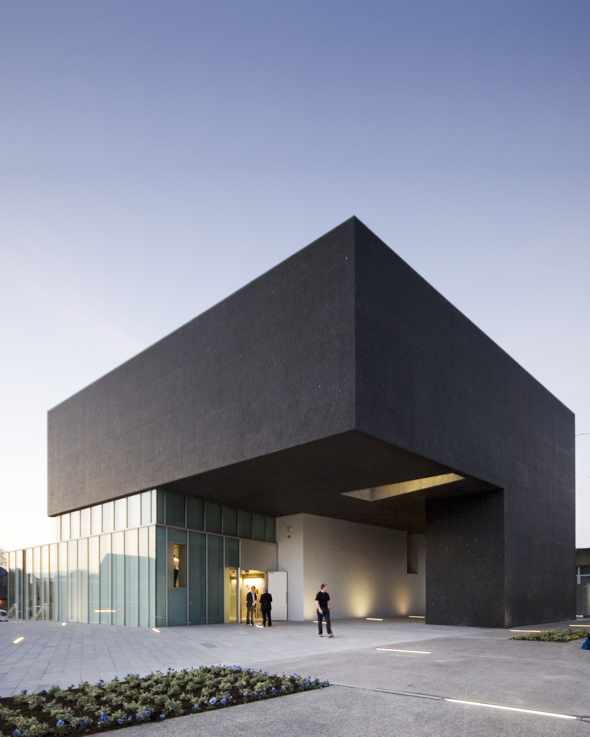 Solstice Arts Centre / Grafton Architects | ArchDaily