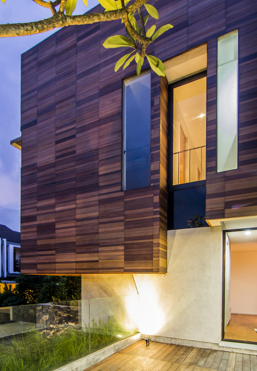 Gallery of Lumber Shaped-Box House / Atelier Riri - 16