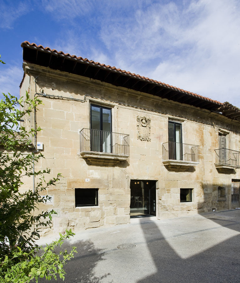 Gallery of Country House at El Cobijo-San Vicente De La Sonsierra ...
