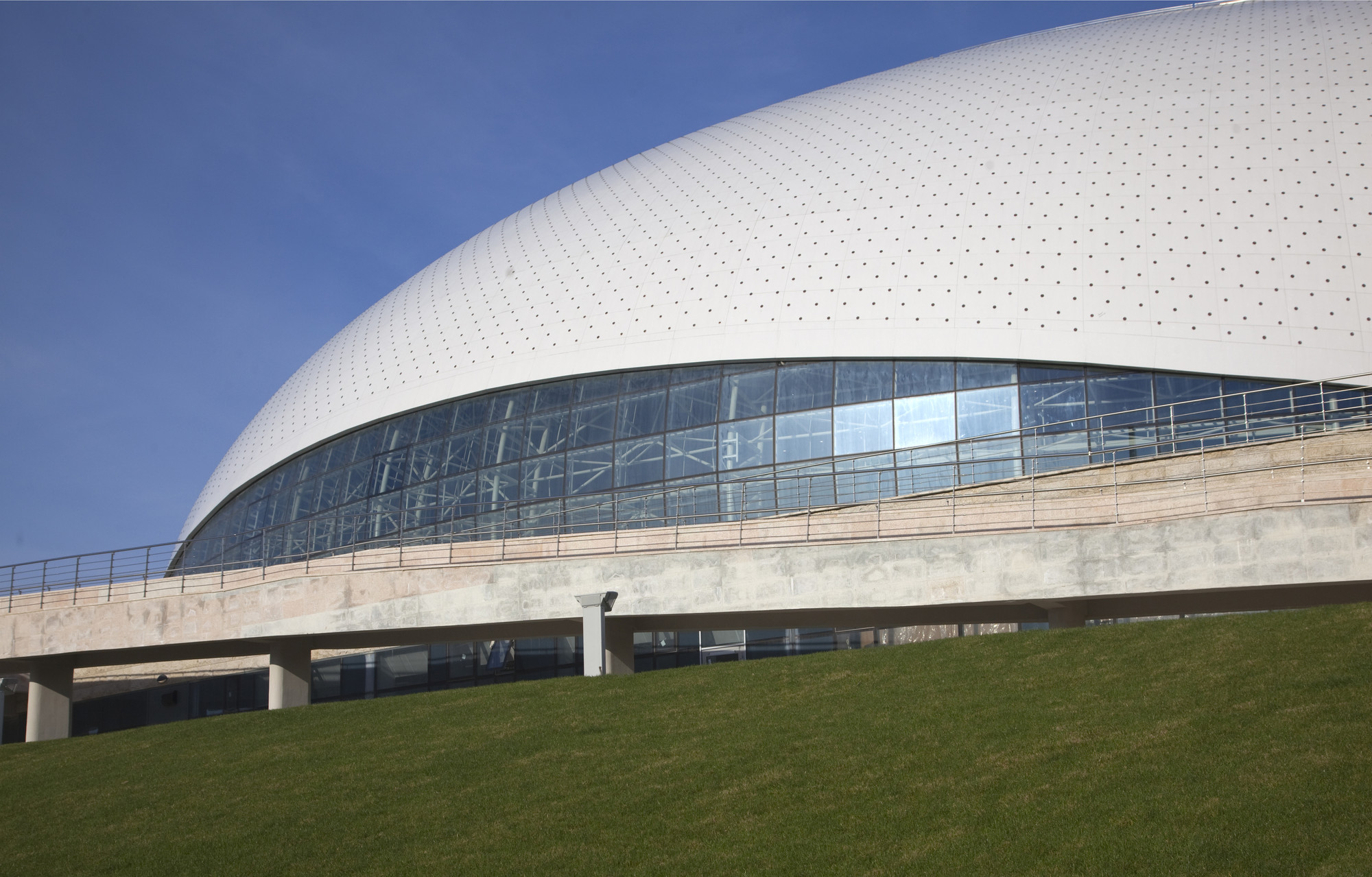 Gallery of Ice Dome Bolshoy / SIC Mostovik - 7