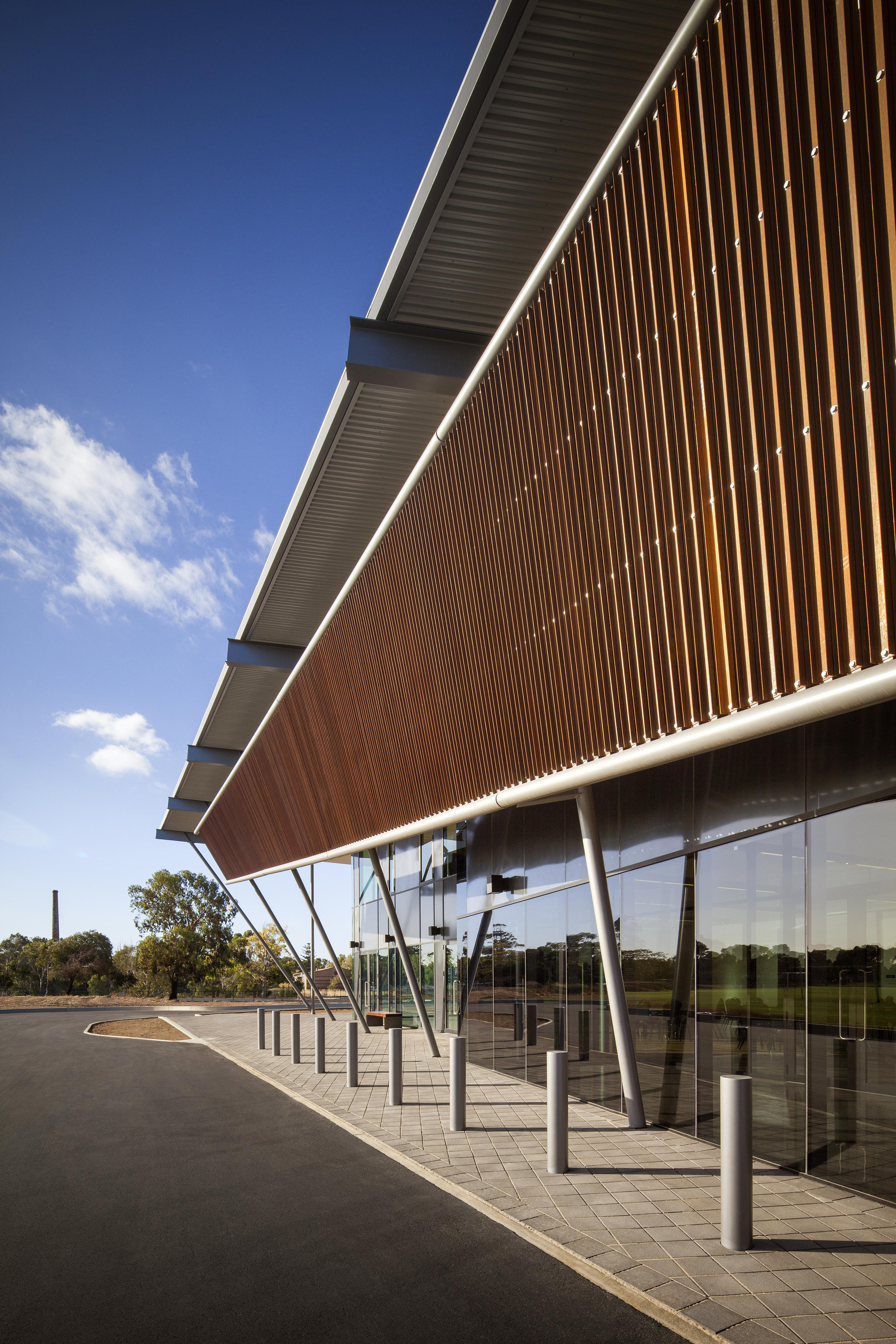 Gallery of Thebarton Community Centre / MPH Architects - 8