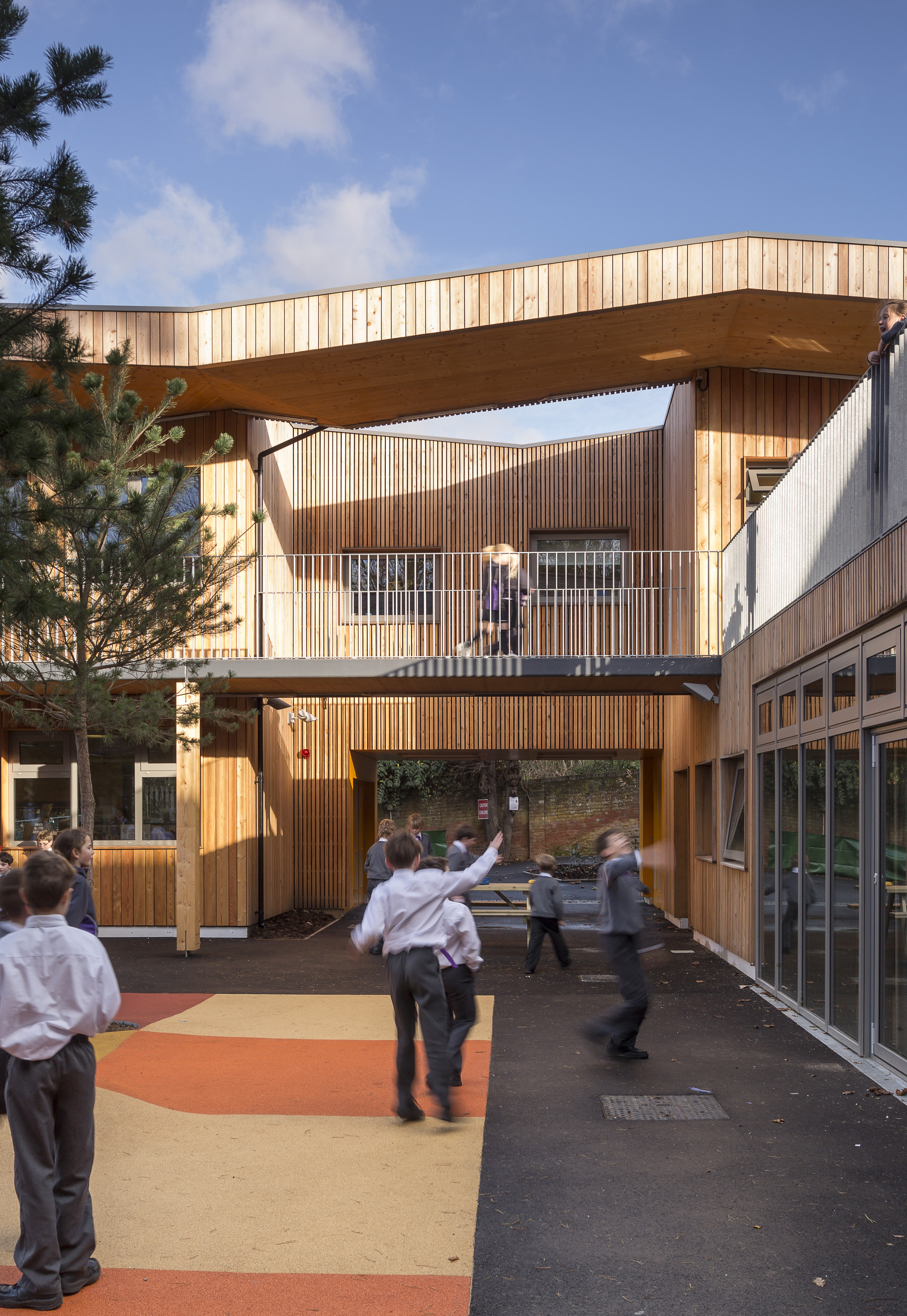 Hilden Grange / Hawkins\Brown | ArchDaily