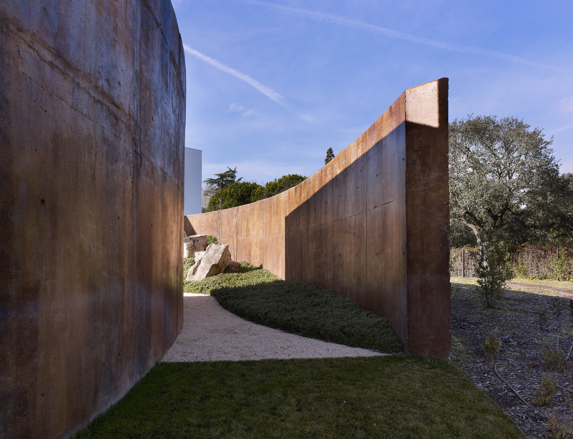 Galeria de Casa em La Moraleja / Dahl Architects + GHG Architecs - 18