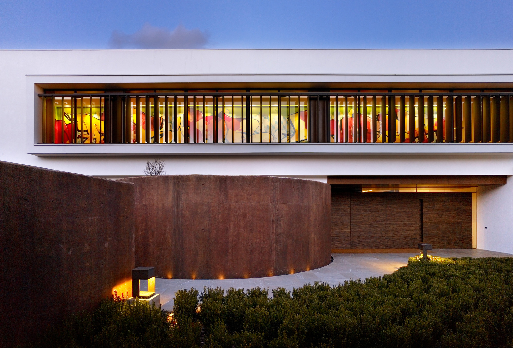 Galeria de Casa em La Moraleja / Dahl Architects + GHG Architecs - 34