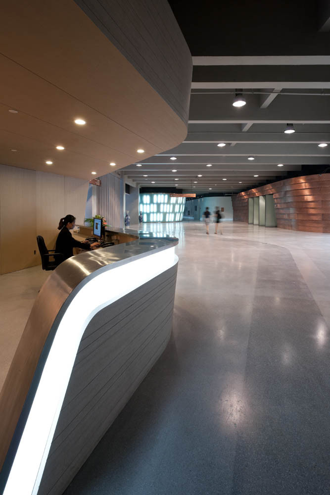 Gallery of TJAD New Office Building / TJAD - 22