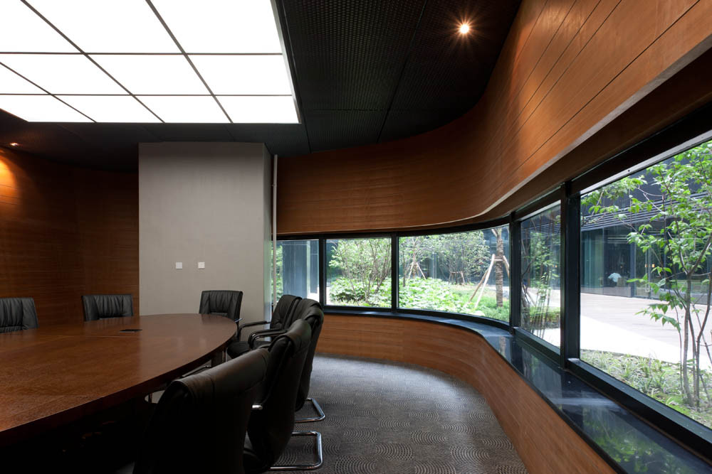 Gallery of TJAD New Office Building / TJAD - 40