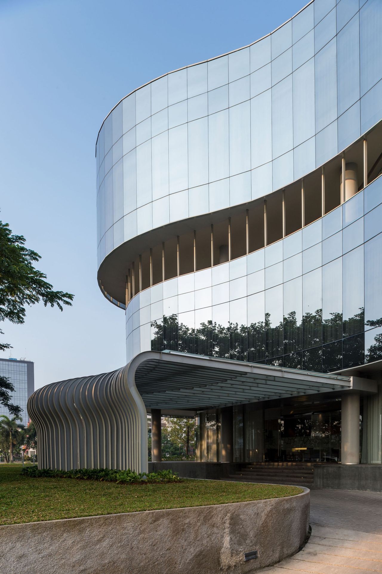 Gallery of Eau Building / HMP Architects - 8