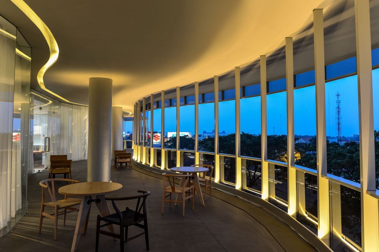 Gallery of Eau Building / HMP Architects - 5