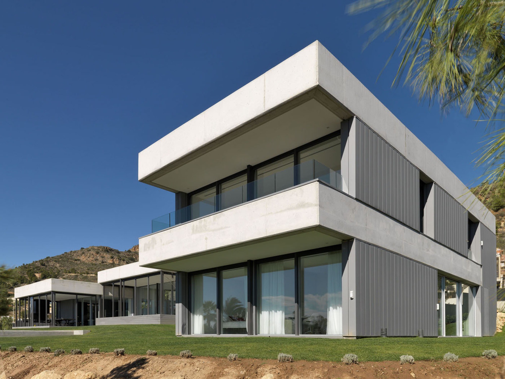 Gallery of The Me Too House / LADAA - 16