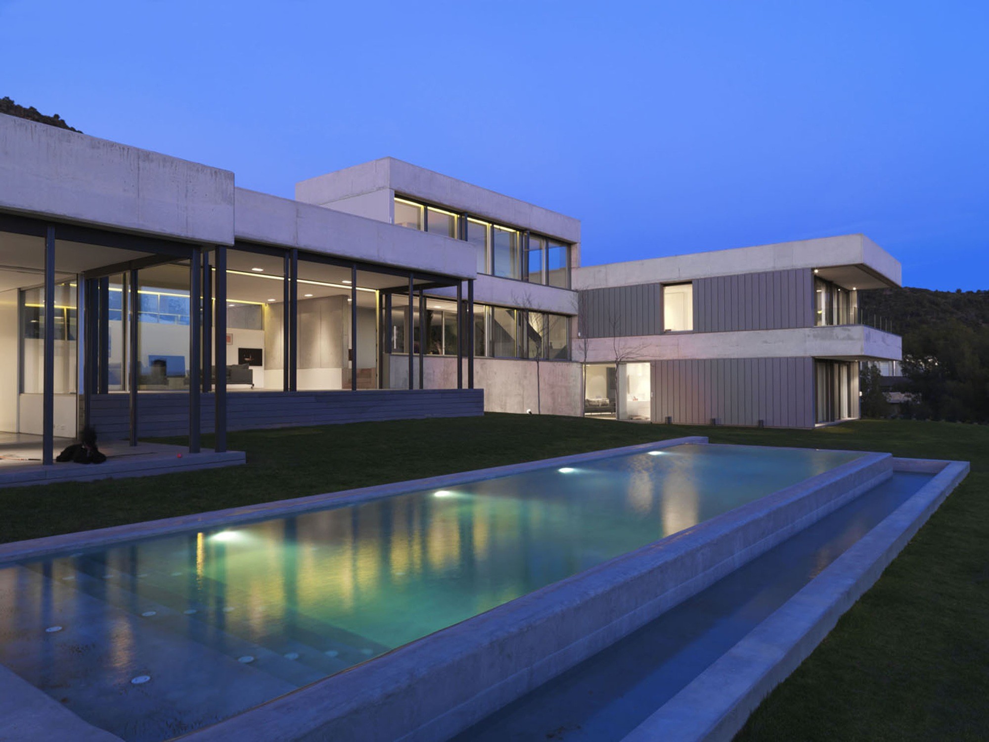 Galeria de The Me Too House / LADAA - 26