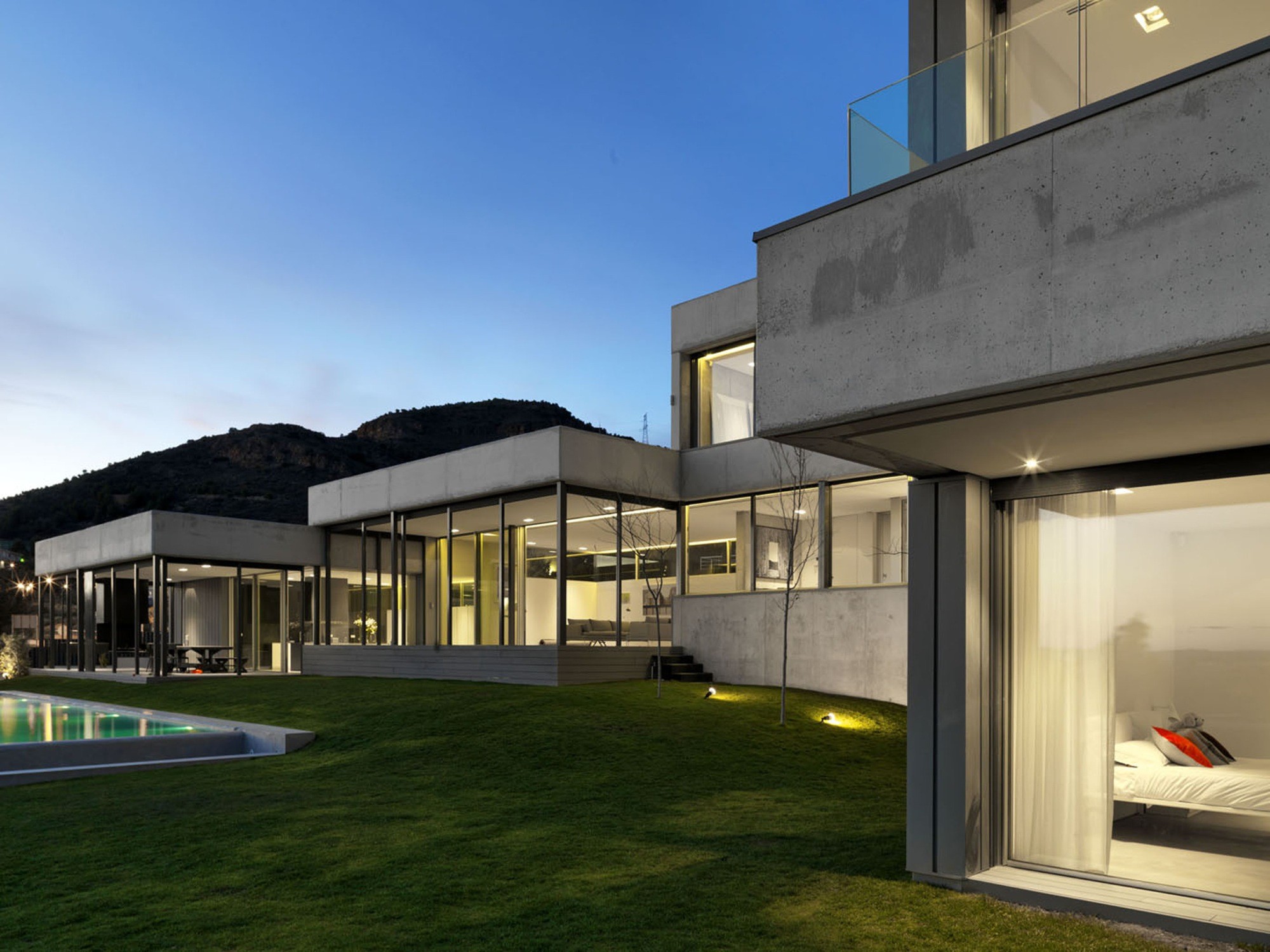 Galeria de The Me Too House / LADAA - 31