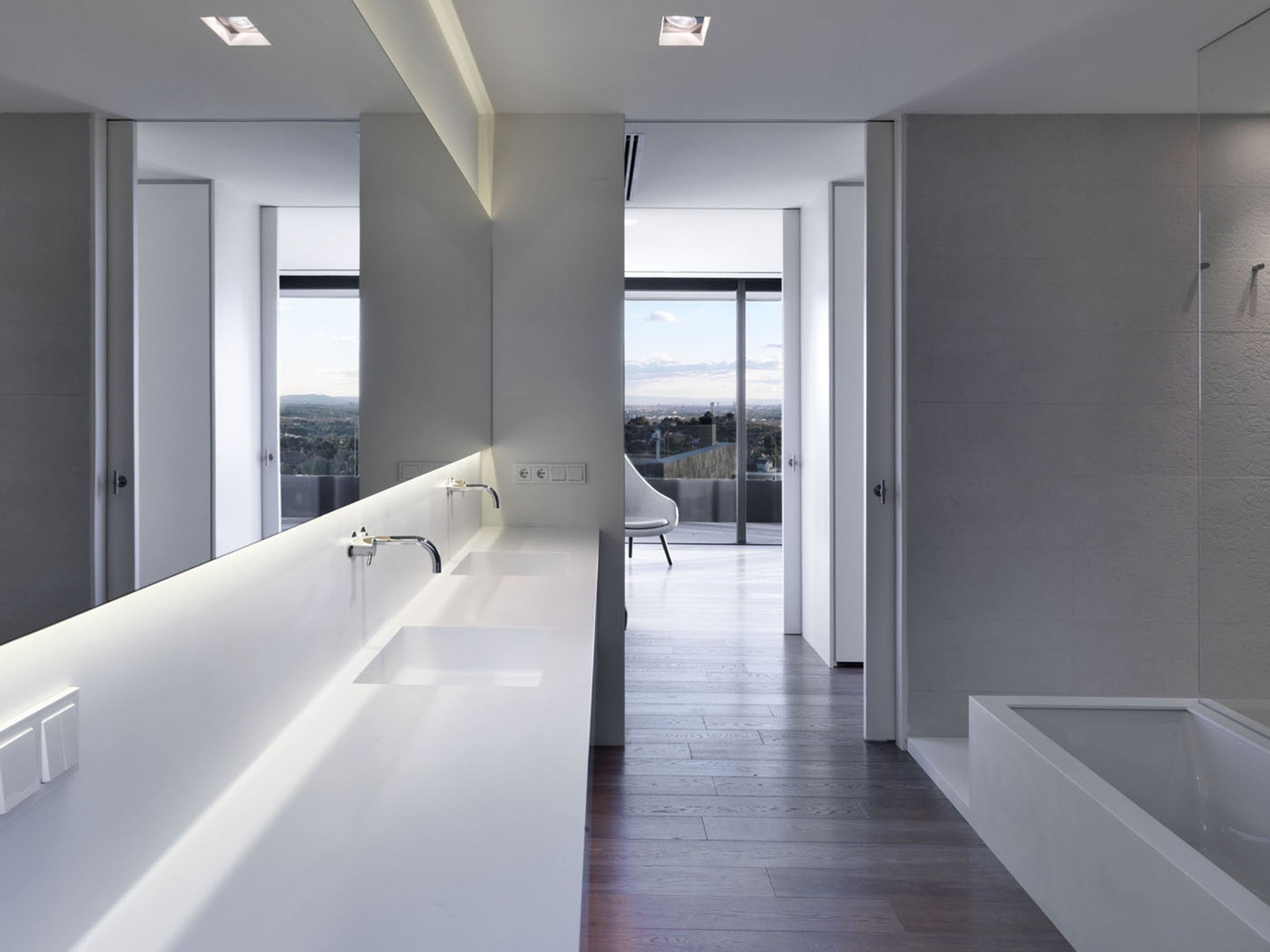 Galeria de The Me Too House / LADAA - 14