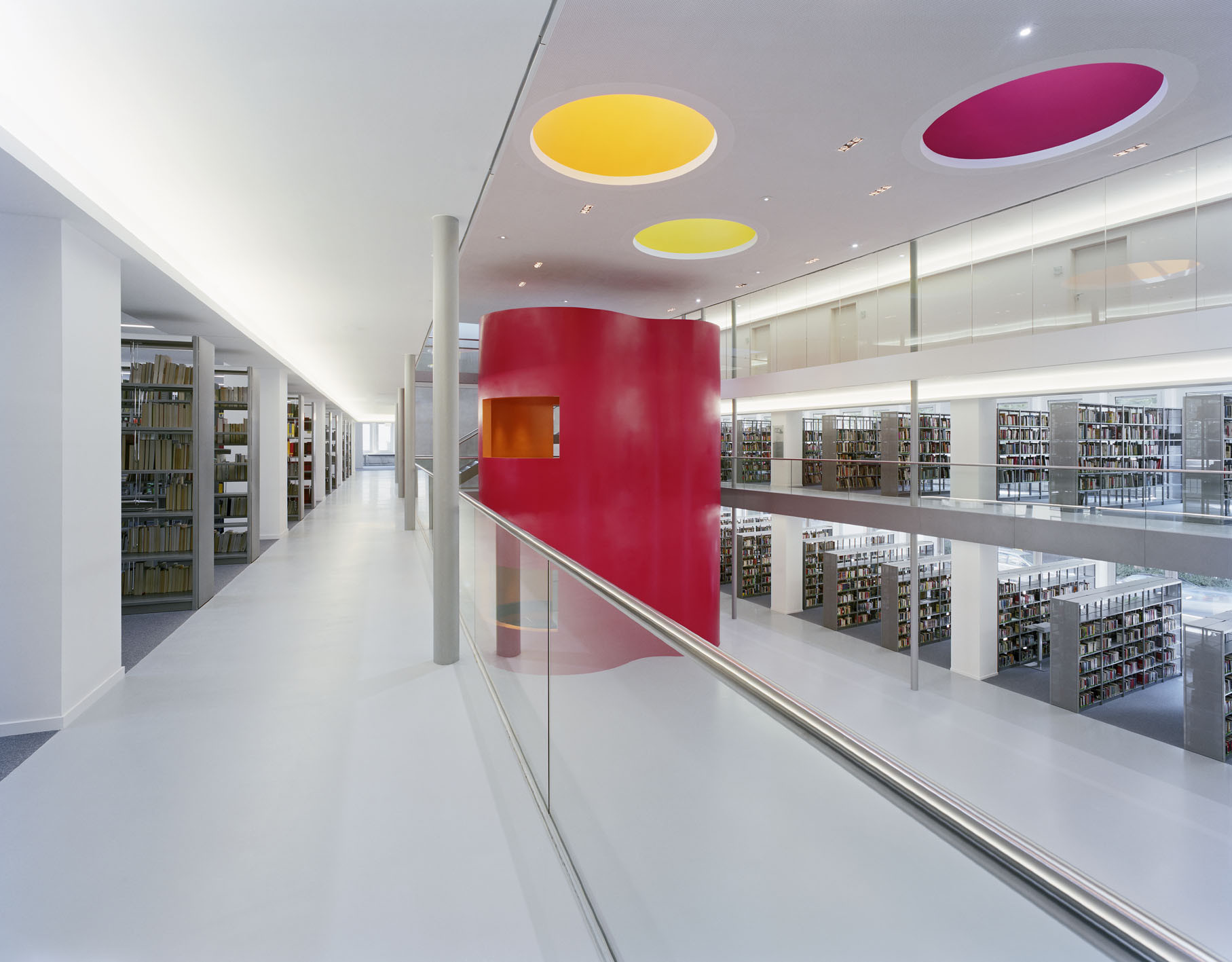 Central Municipal Library / KSP Jürgen Engel Architekten | ArchDaily