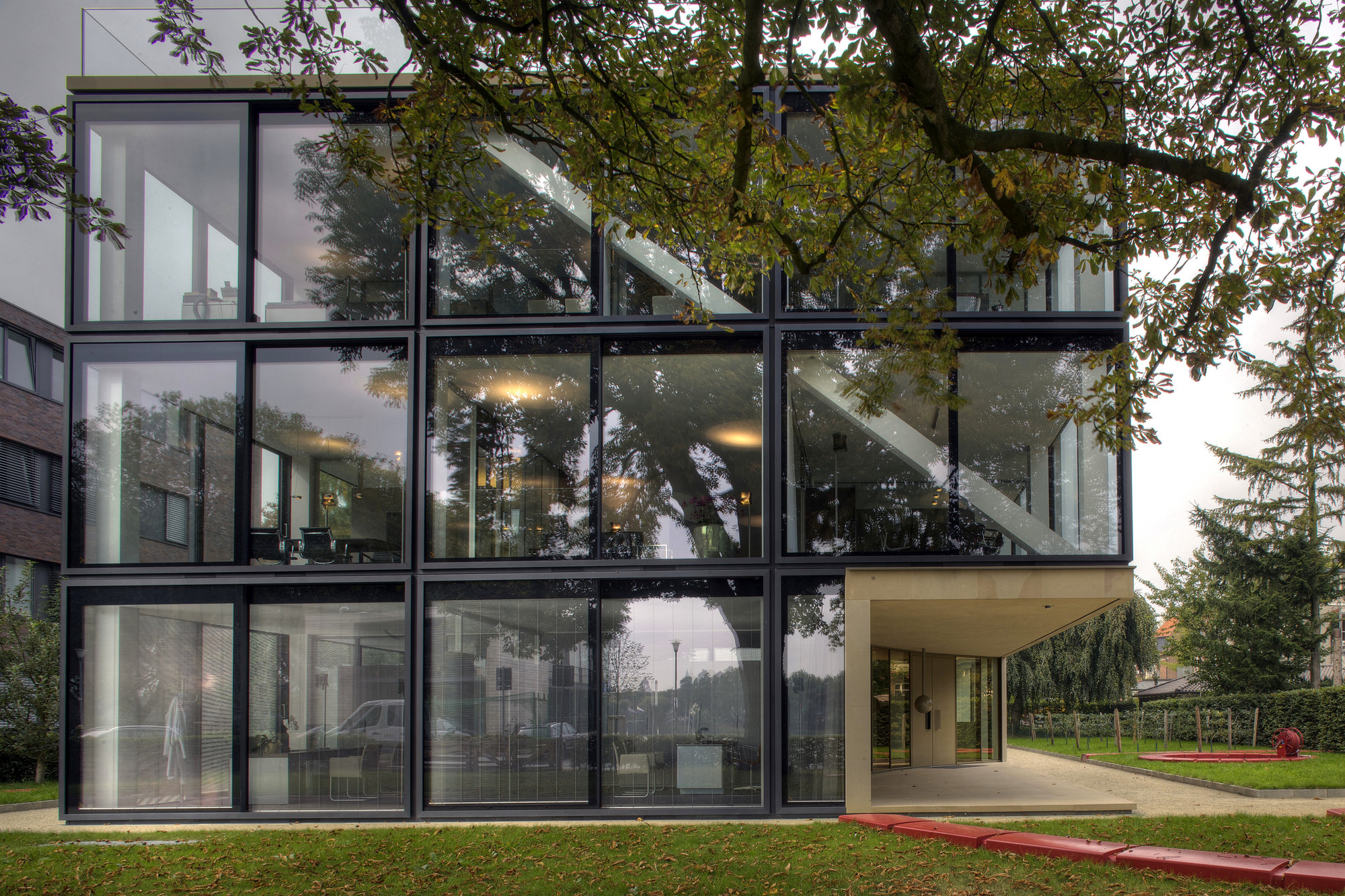 Galeria de Edifício de Escritórios / Allmann Sattler Wappner ...