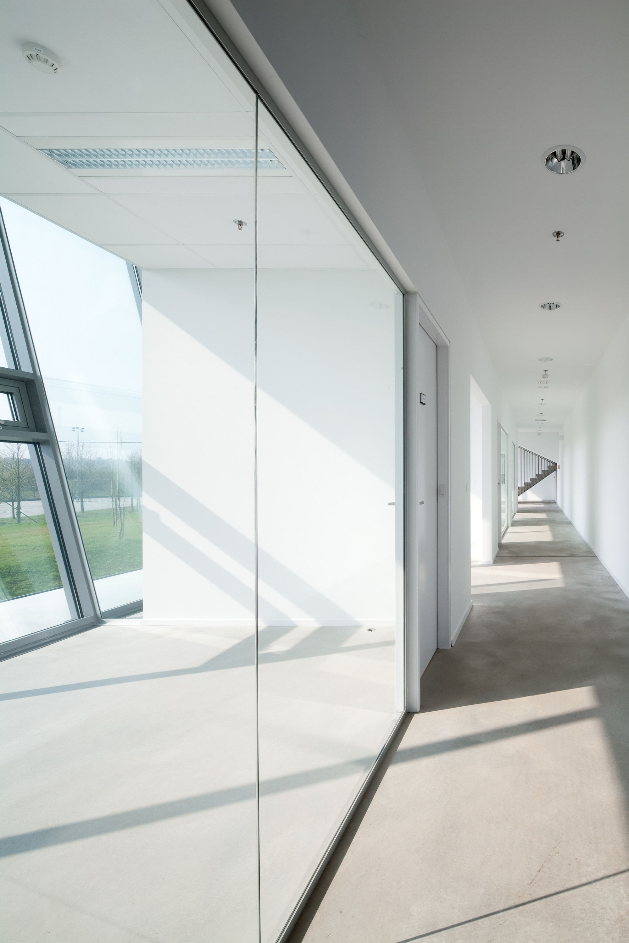 Gallery of "Fancy" Retail Headquarters / Urban Platform - 9