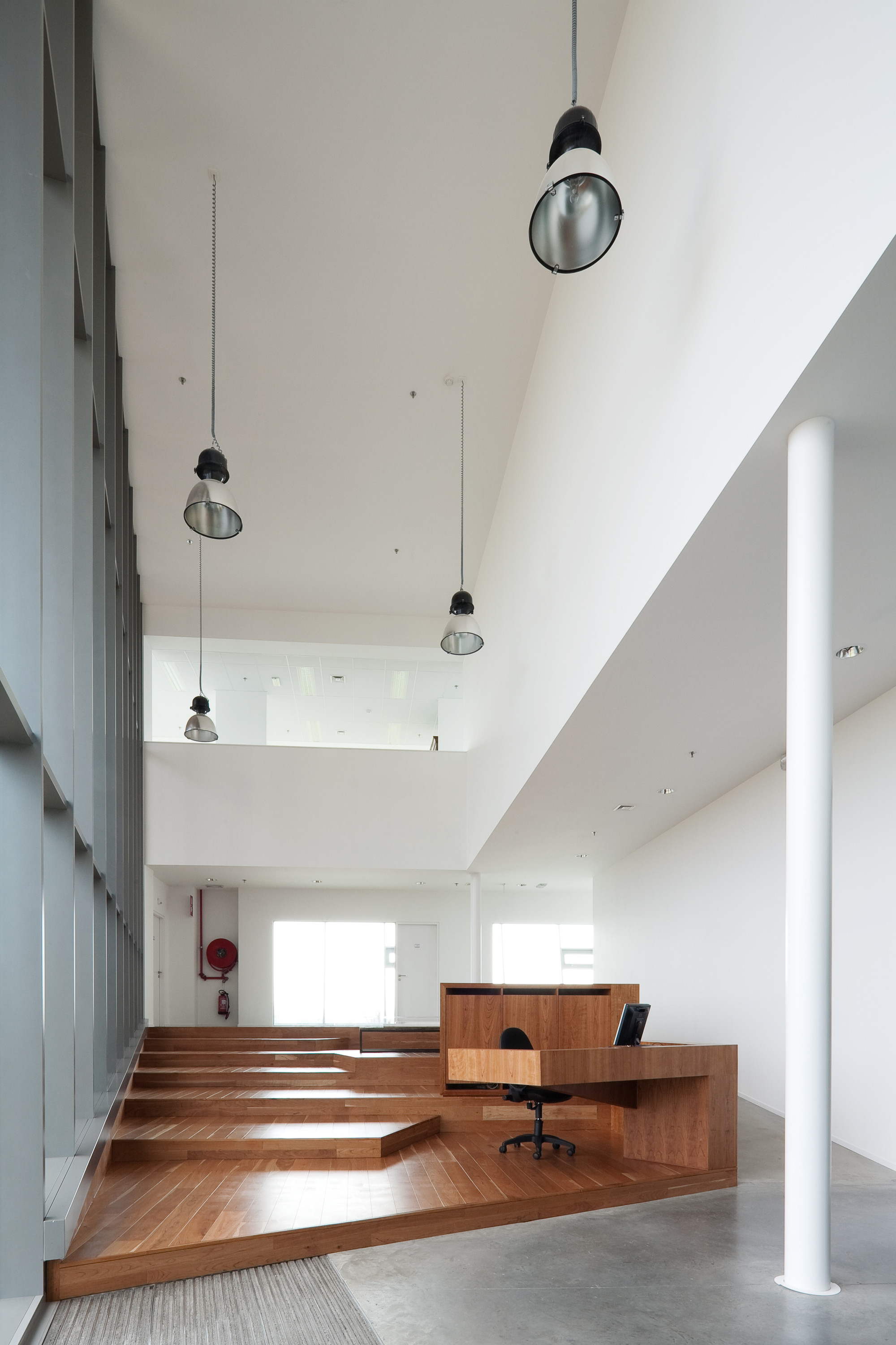 Gallery of "Fancy" Retail Headquarters / Urban Platform - 16