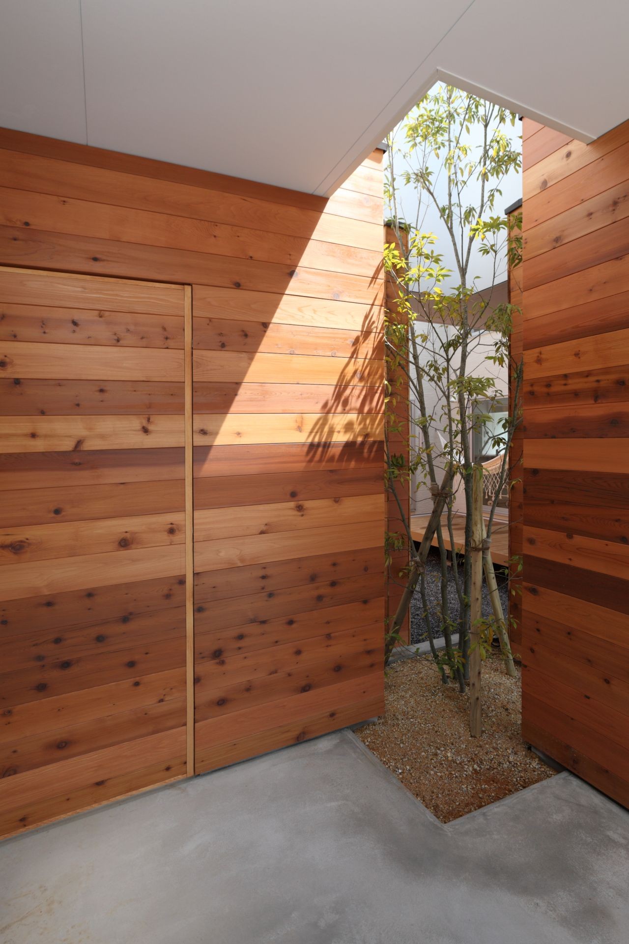 Gallery of Aisho House / ALTS Design Office - 9