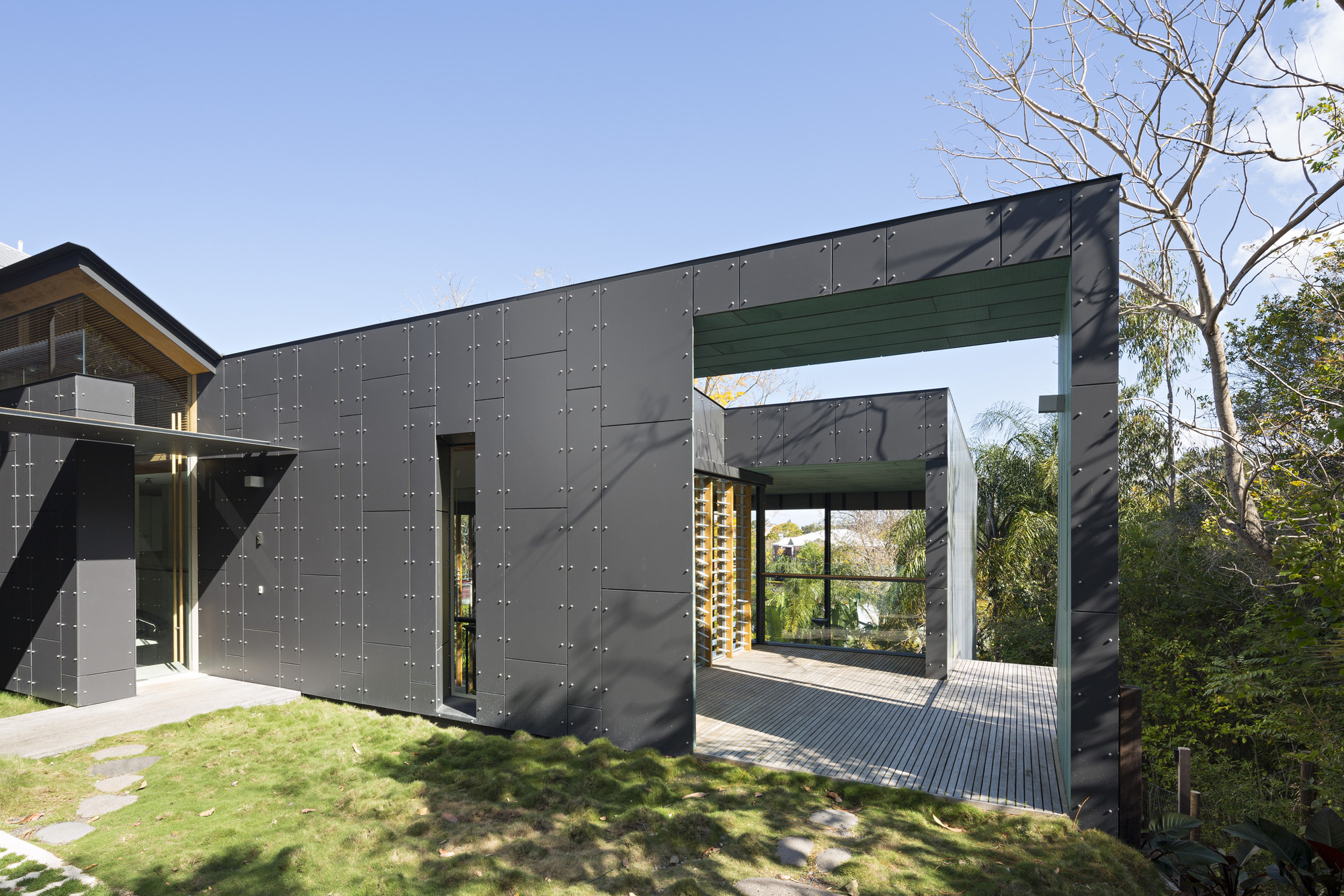 Gallery of Taringa House / Loucas Zahos Architects - 4