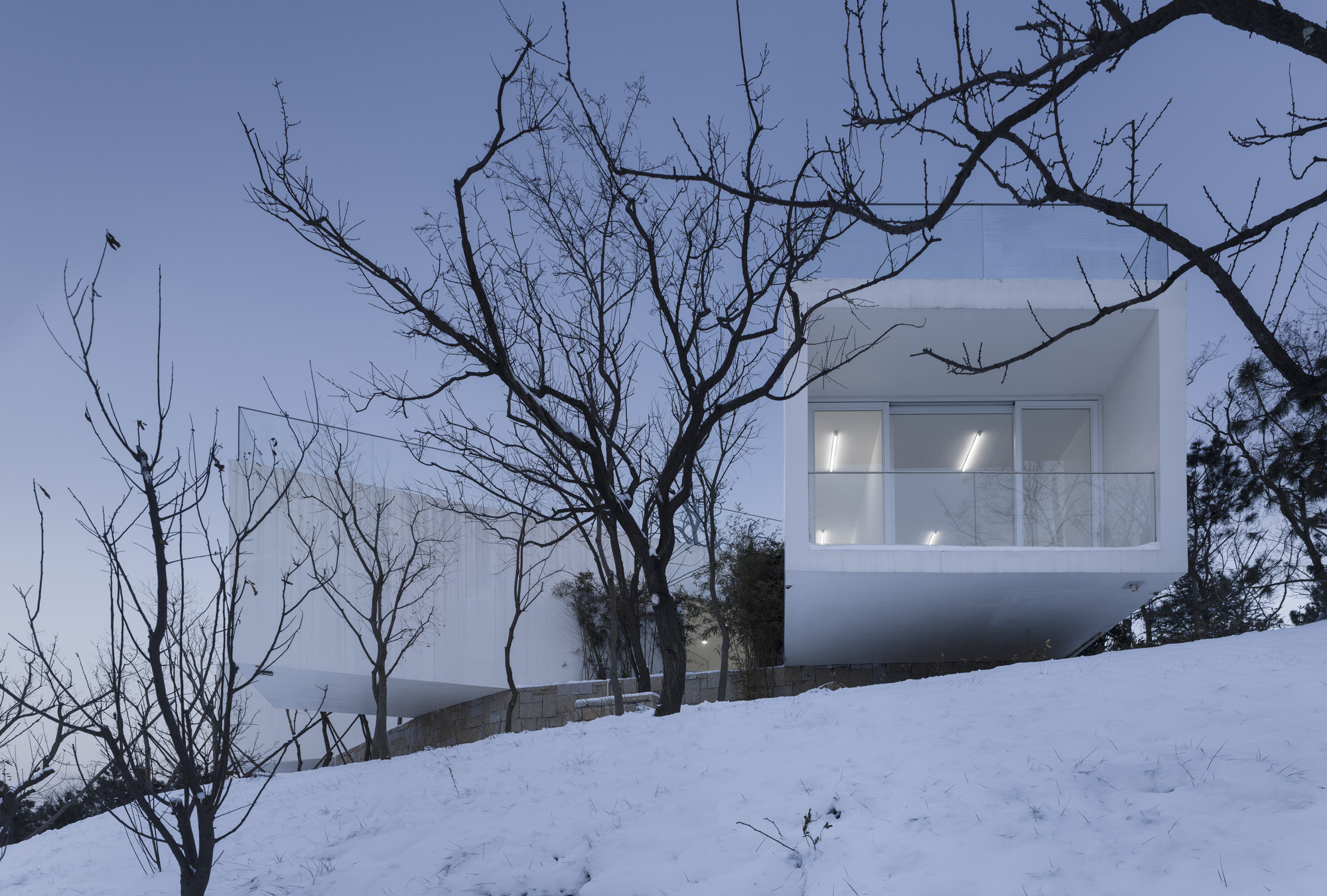 Viewing Pavilion on Hill / TAO - Trace Architecture Office | ArchDaily