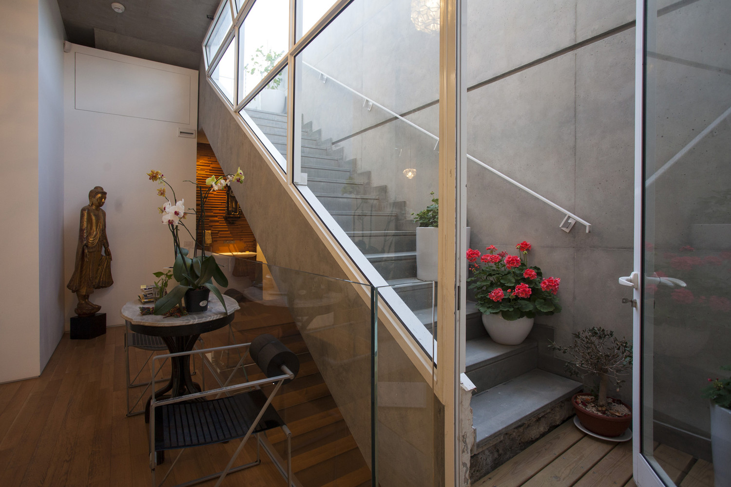 Gallery of The Noemi Givon House / Ori Glazer + Nili Gal Mester - 19