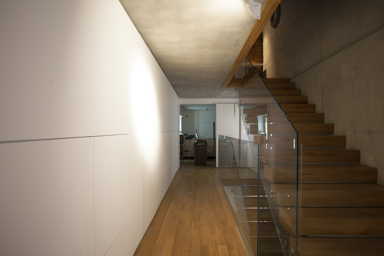 Gallery of The Noemi Givon House / Ori Glazer + Nili Gal Mester - 28