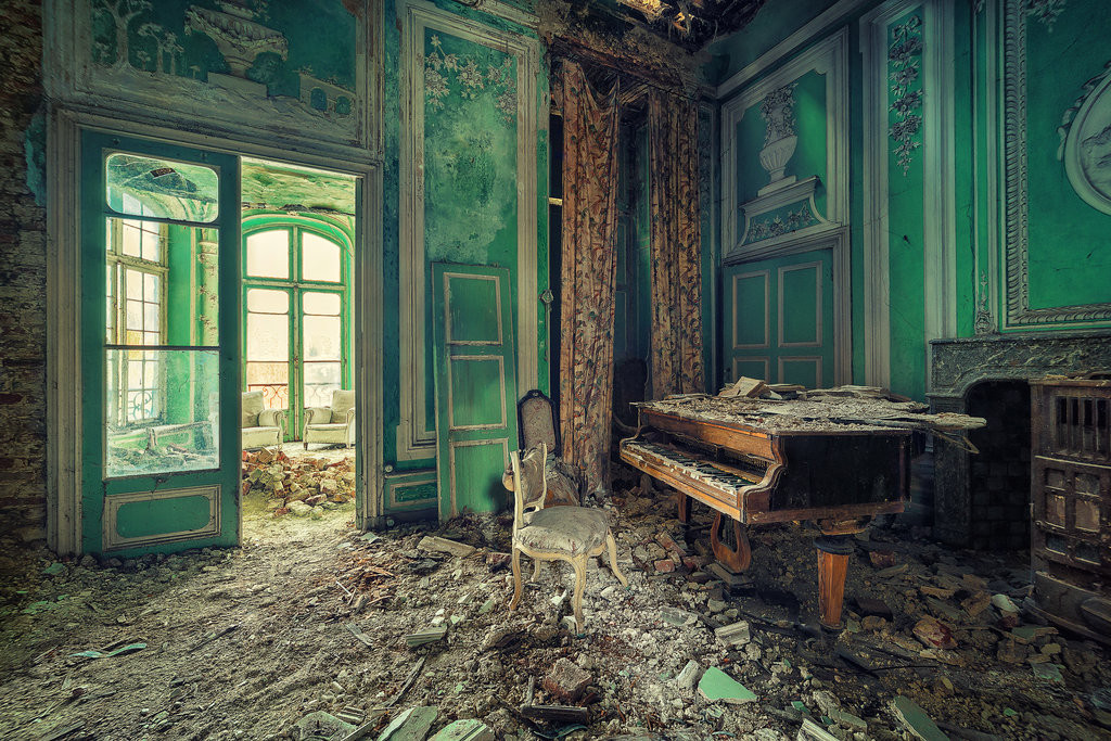 Galería de Arte y Arquitectura: Decay / Matthias Haker - 18