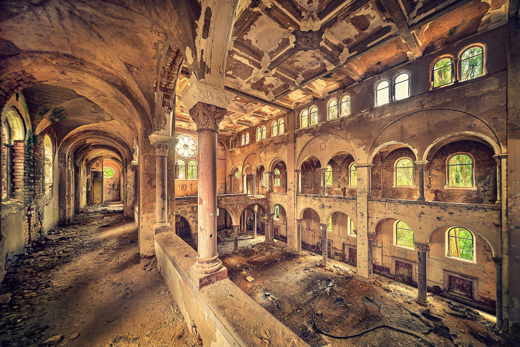 Galería de Arte y Arquitectura: Decay / Matthias Haker - 19