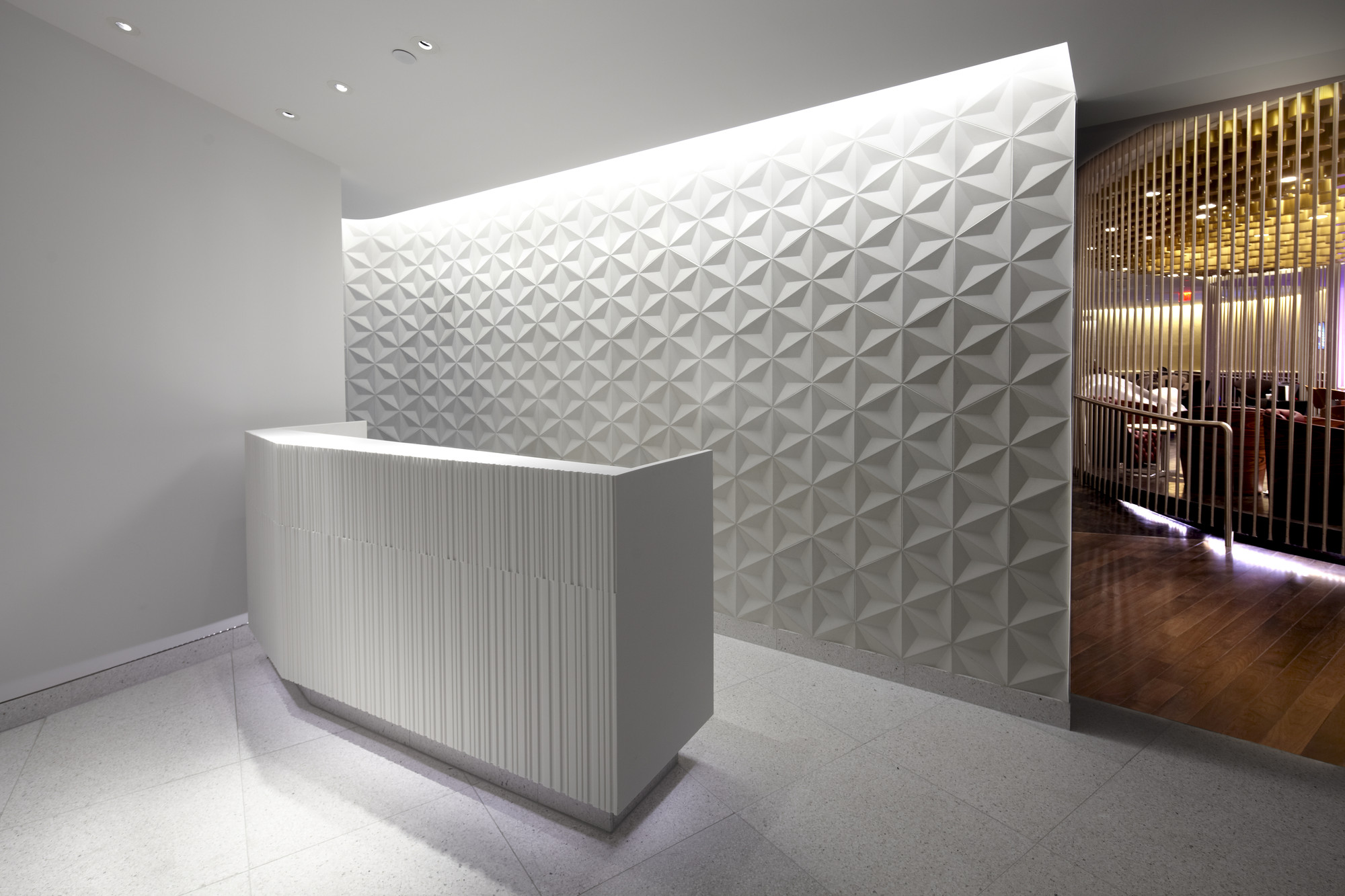 Gallery of Virgin Atlantic Clubhouse / Slade Architecture - 7