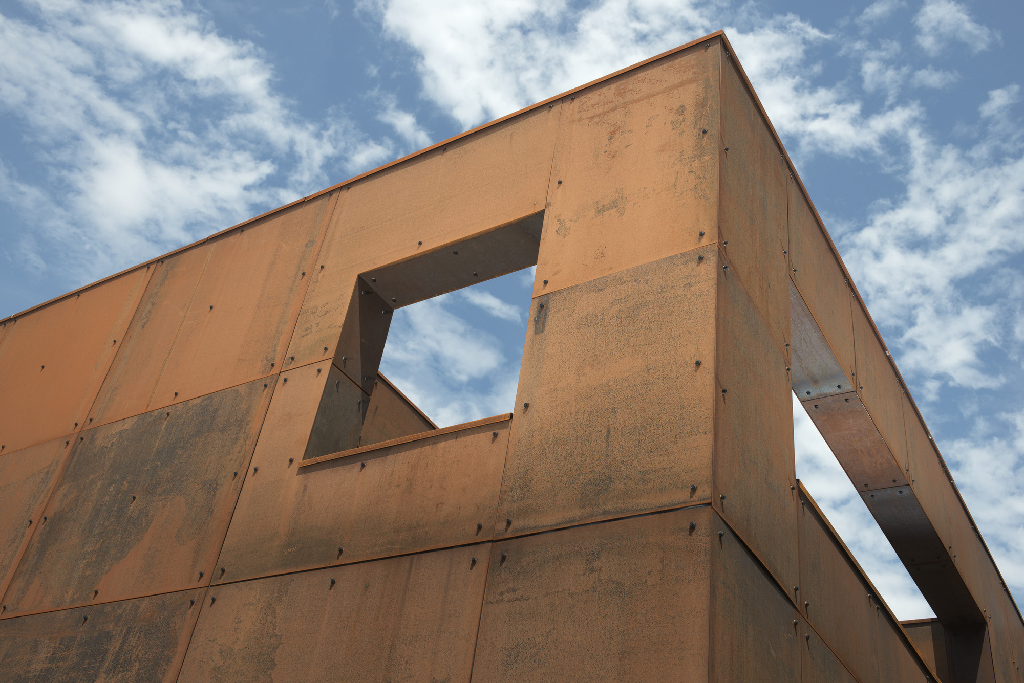 Gallery of Ferrum House / Mark Merer + Landhouse - 5