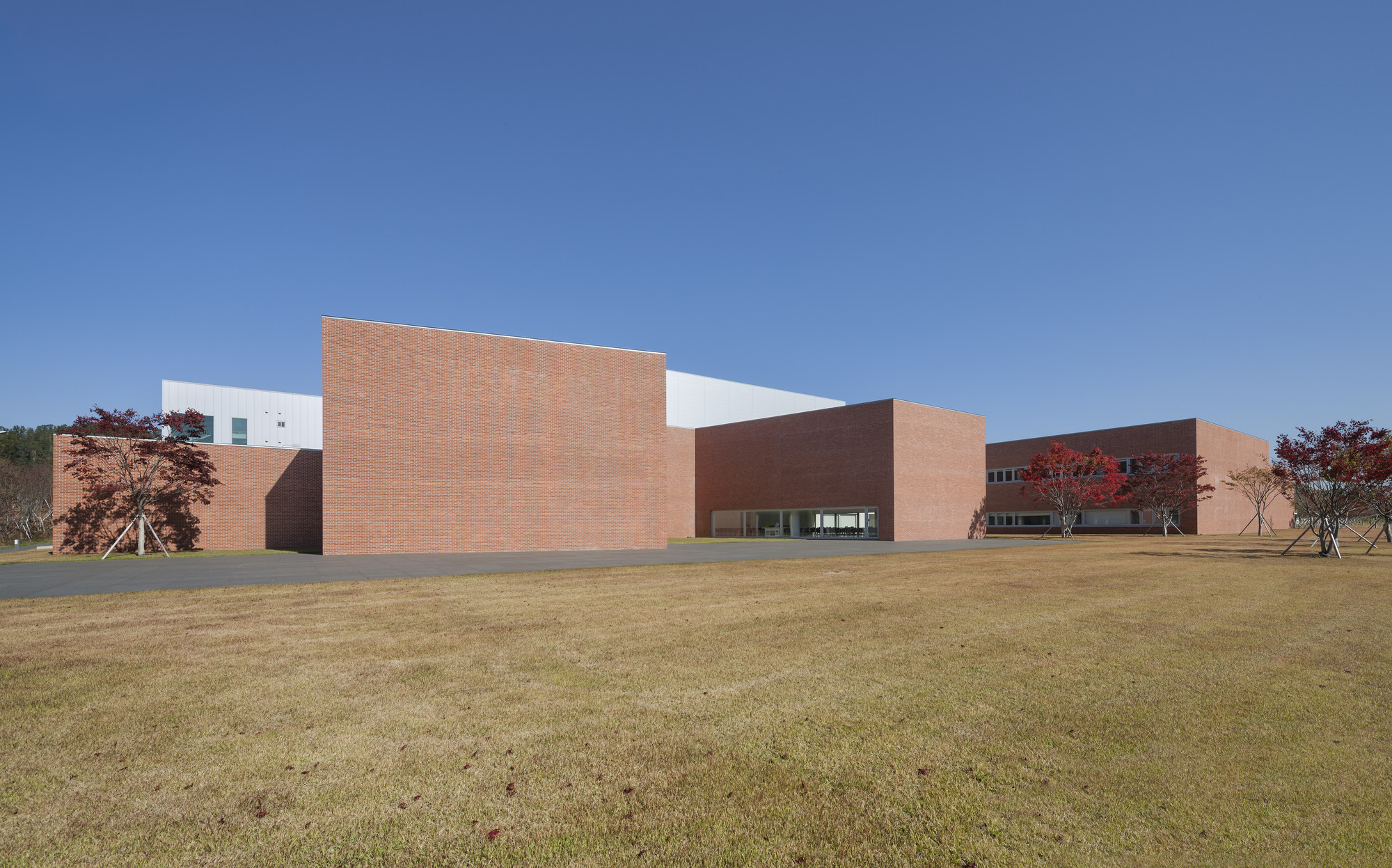 Gallery of Amore Pacific Beauty Campus / JUNGLIM Architecture + M.A.R.U ...