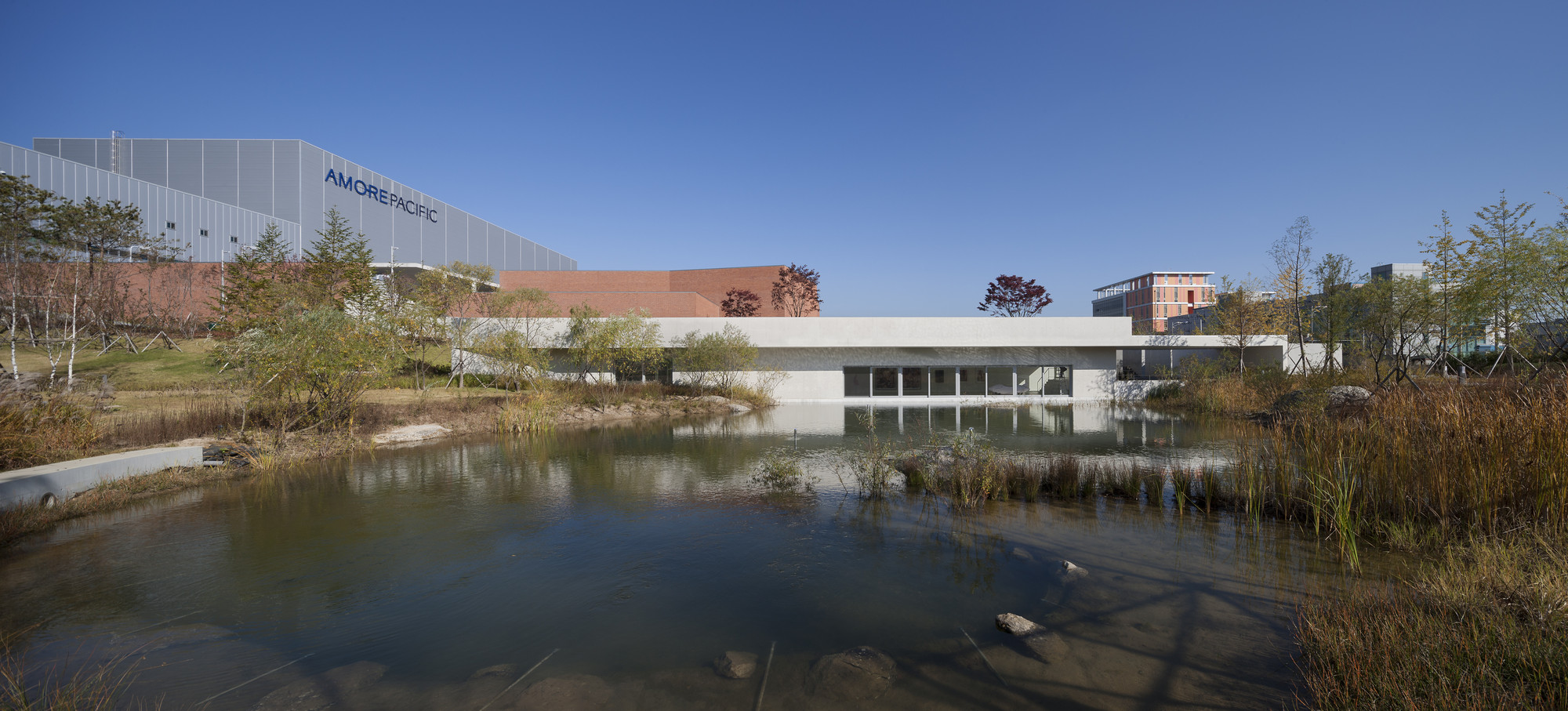 Gallery of Amore Pacific Beauty Campus / JUNGLIM Architecture + M.A.R.U ...