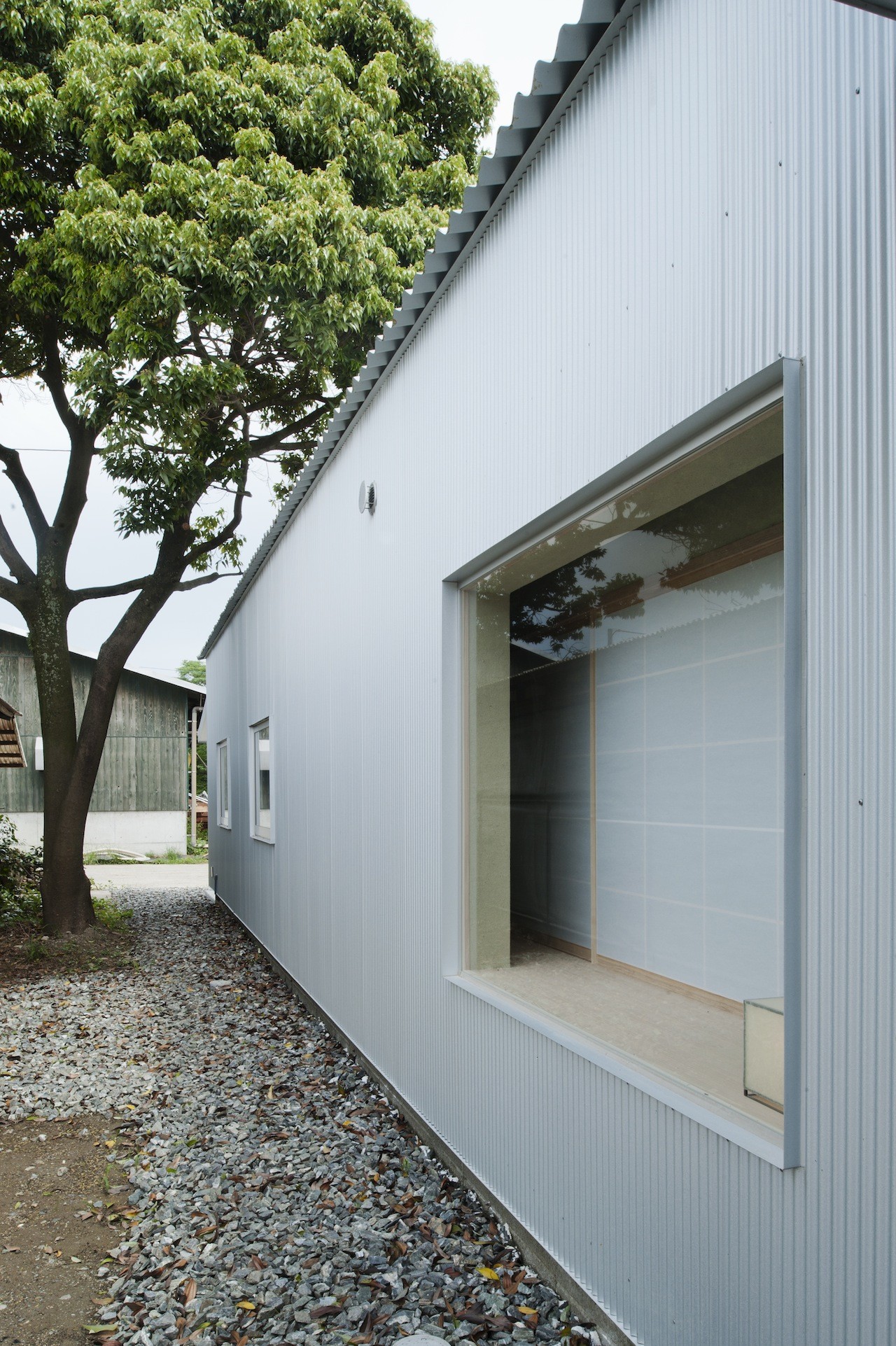 Gallery of Phantom / Case-Real - 2