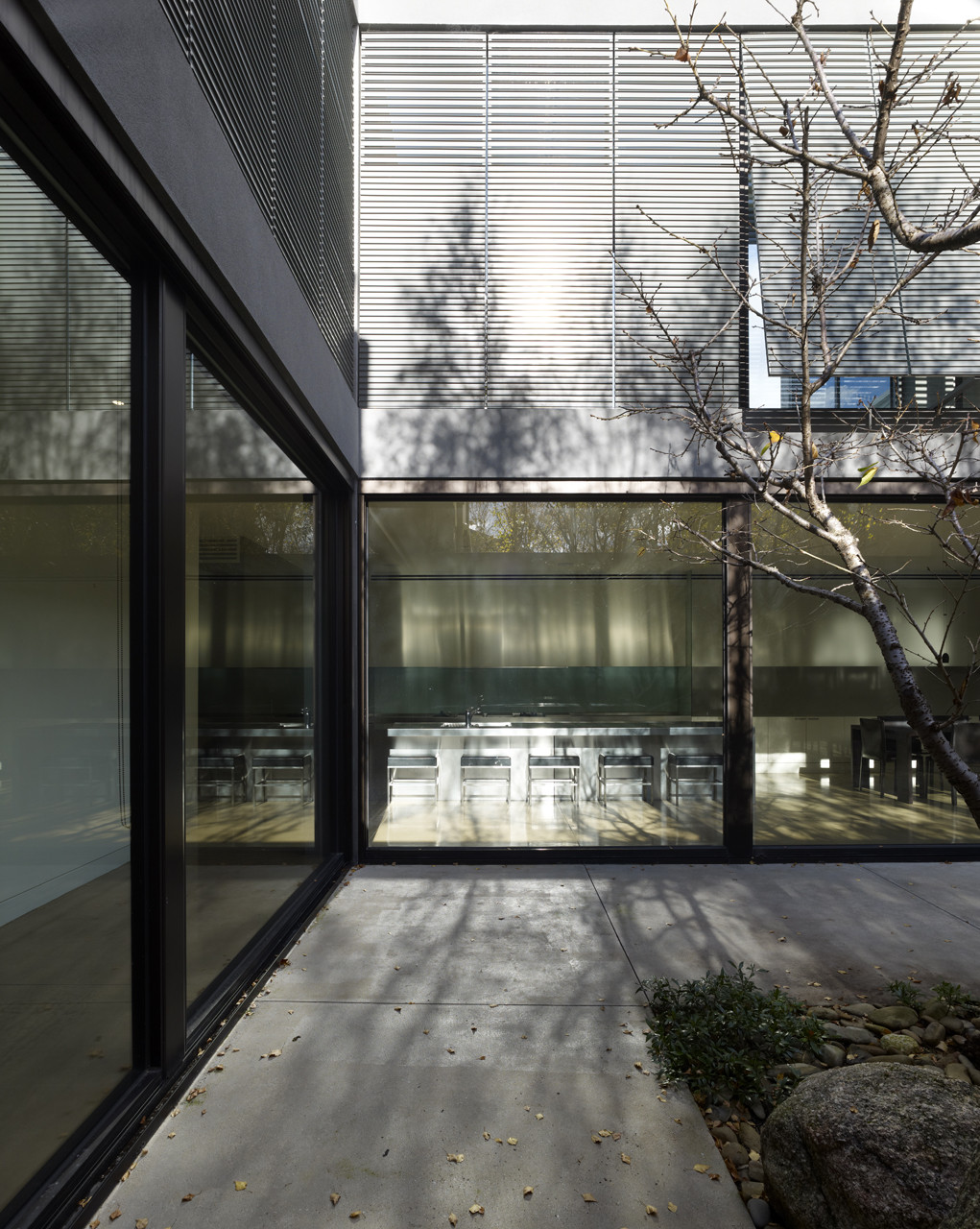 Gallery of Ross Street / BE Architecture - 13