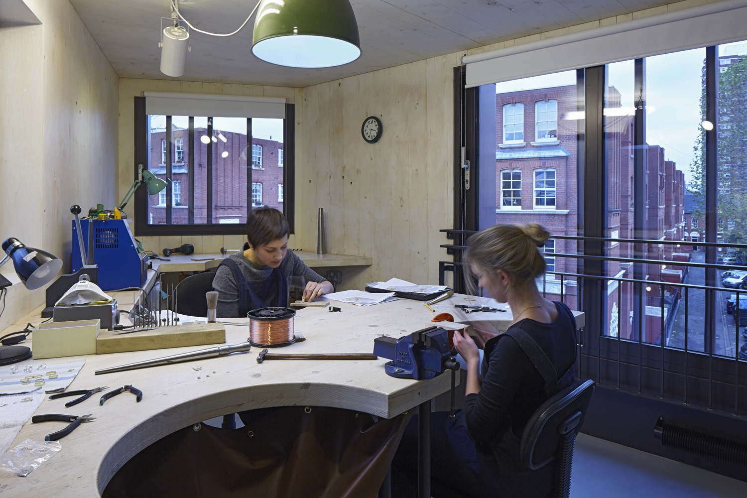 Galeria de Studio Alex Monroe / DSDHA - 7