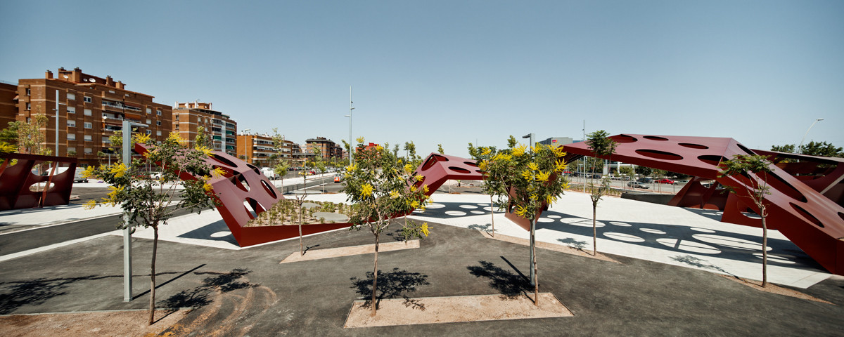 Gallery of Multifunctional Structure in Saló Central Area / Batlleiroig - 9