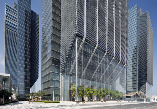Sowwah Square / Goettsch Partners | ArchDaily