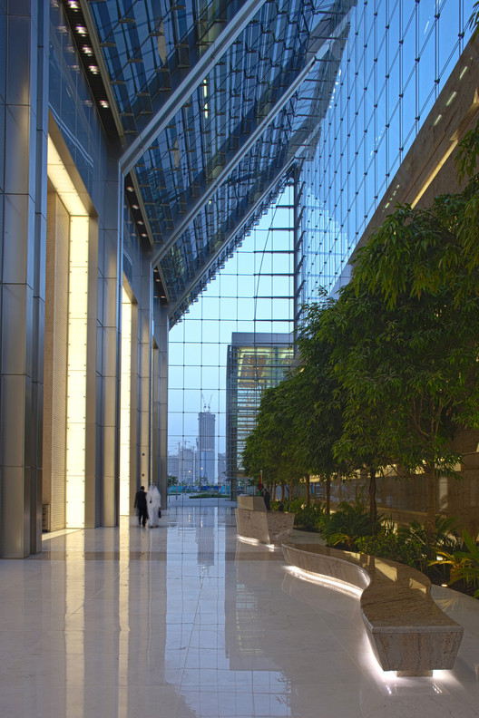 Sowwah Square / Goettsch Partners | ArchDaily en Español