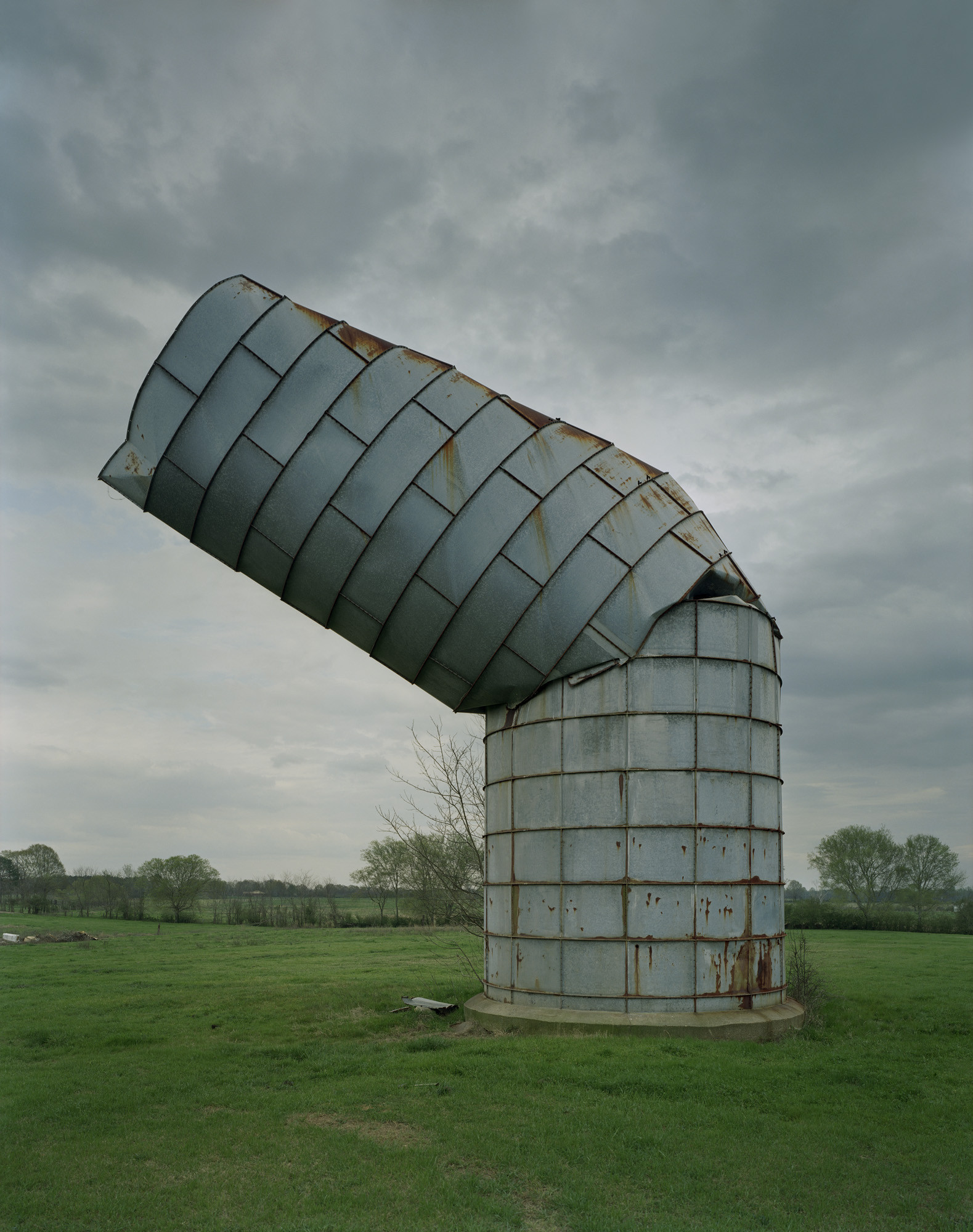 Gallery of A Moving Question: The Beauty of a Broken Silo - 2