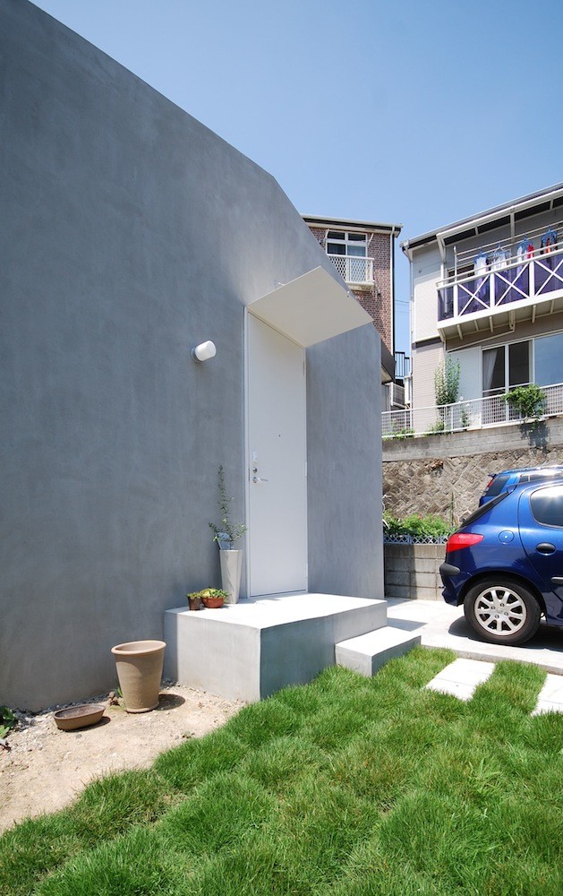 Gallery of Scaled Back House / ROOVICE - 3