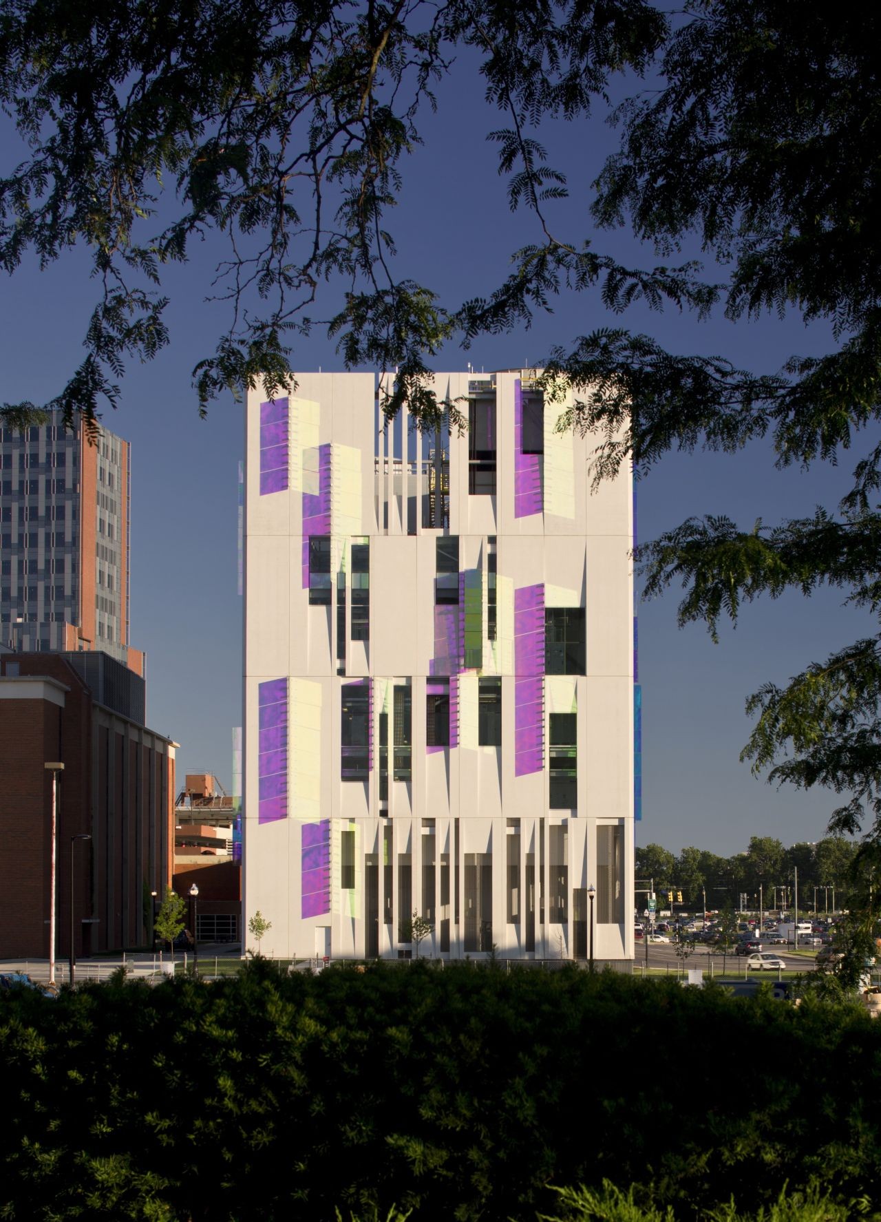 Gallery of South Campus Chiller Plant at OSU / Ross Barney Architects - 9