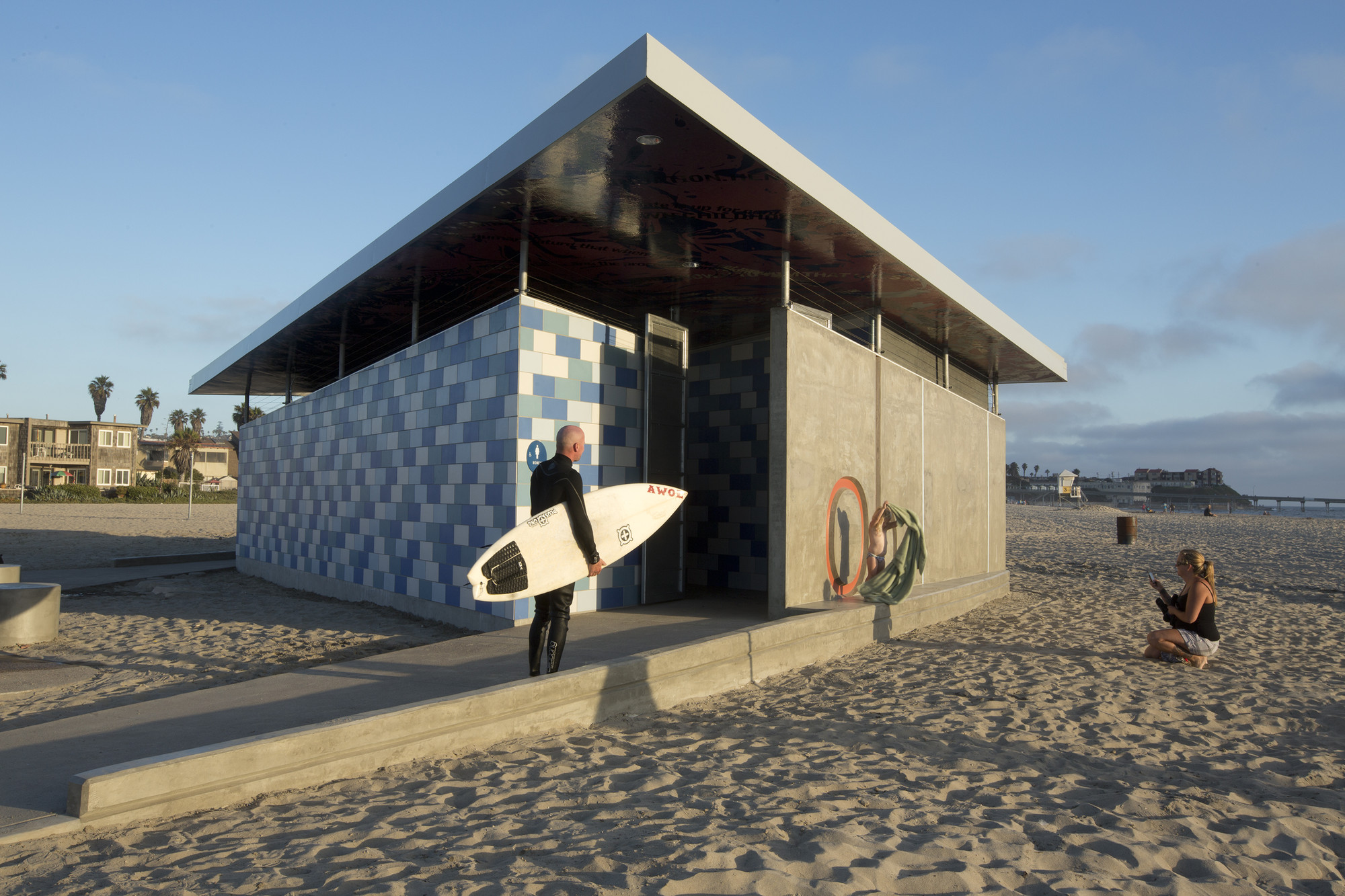 Gallery of Ocean Beach Comfort Station / Kevin de Freitas Architects - 3