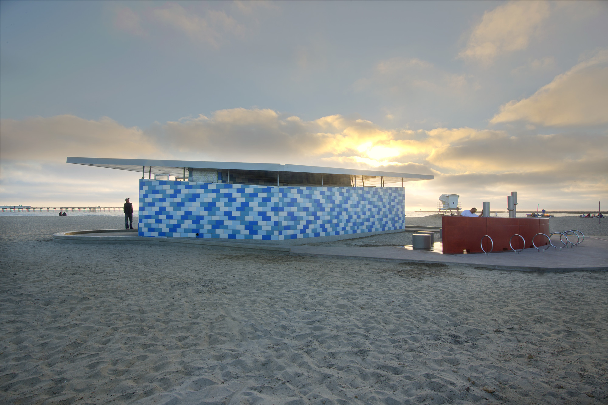 Gallery of Ocean Beach Comfort Station / Kevin de Freitas Architects - 13