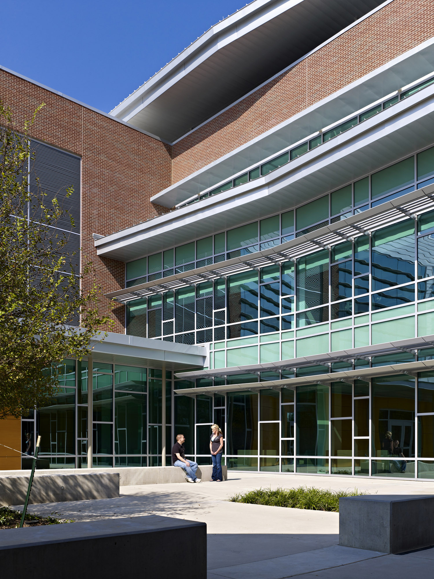 Gallery of Founders Hall / Overland Partners - 7