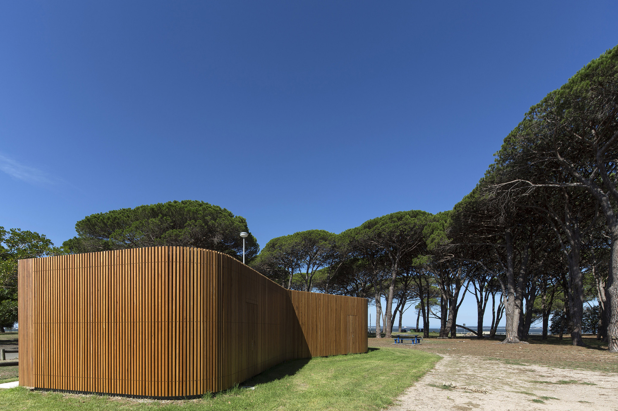 Galería de Equipamiento para el Parque Cook / Fox Johnston - 4