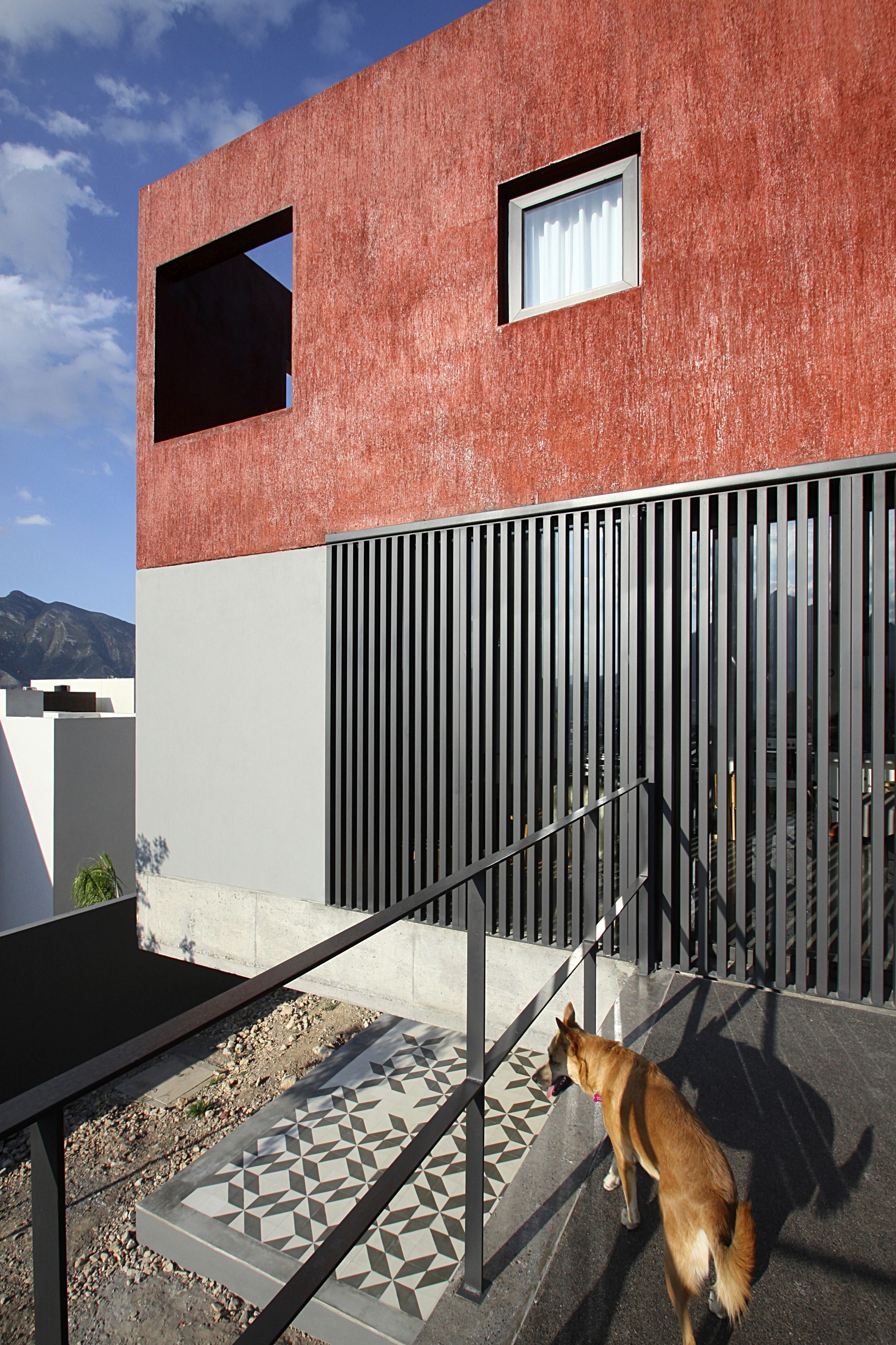 Gallery of Red House / Dear Architects - 17