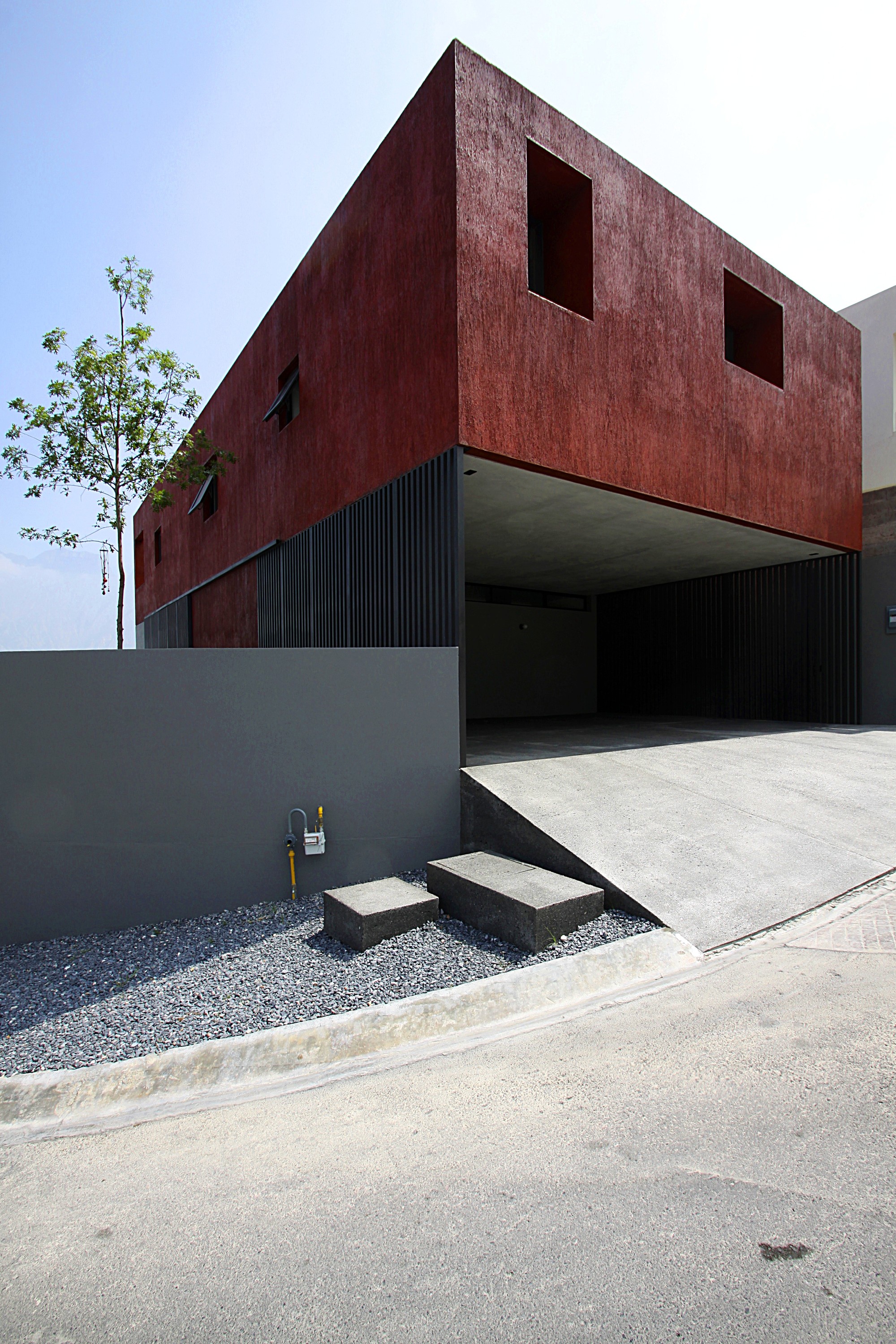 Gallery of Red House / Dear Architects - 15